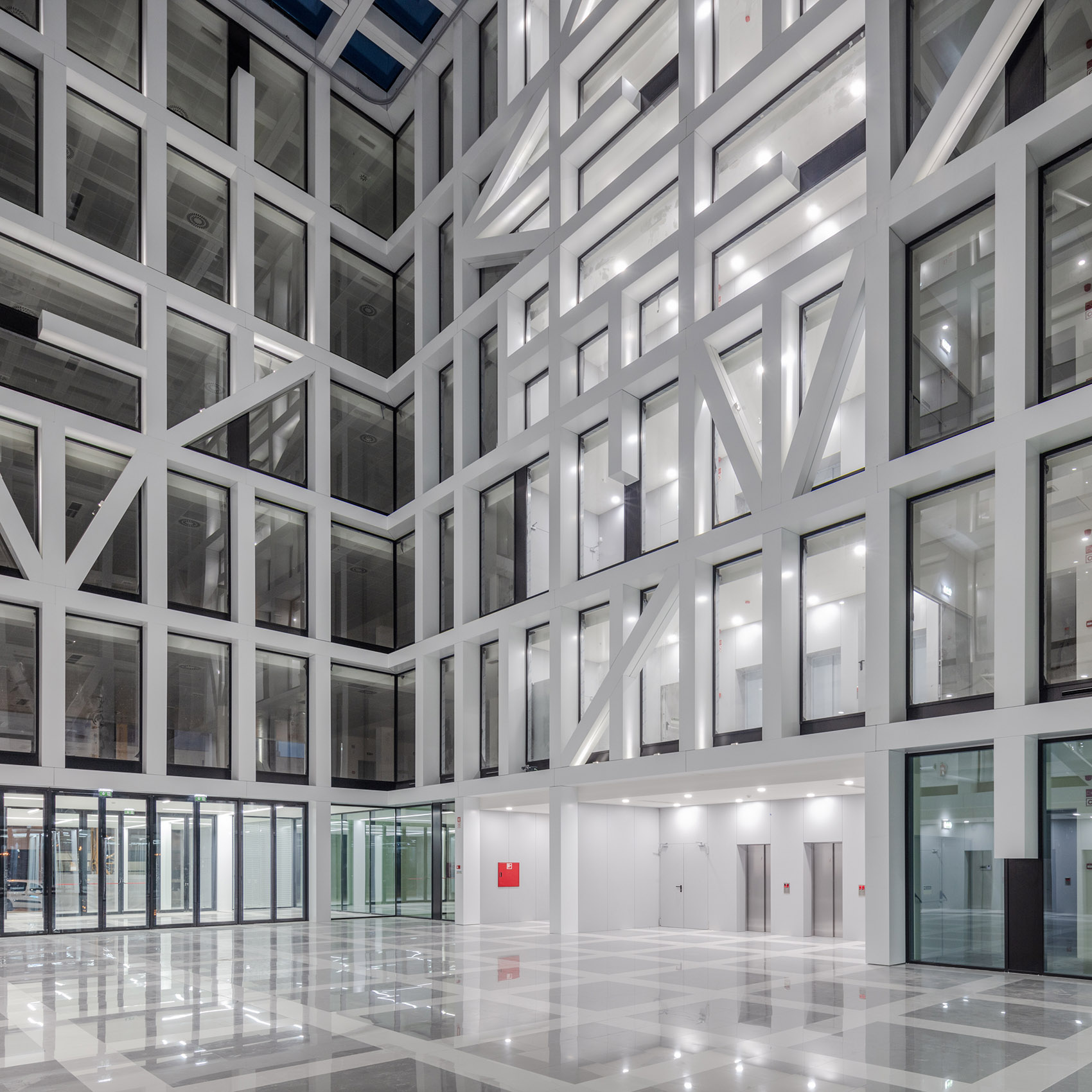 Urbo Business Centre by Nuno Capa Arquitecto - 谷德设计网