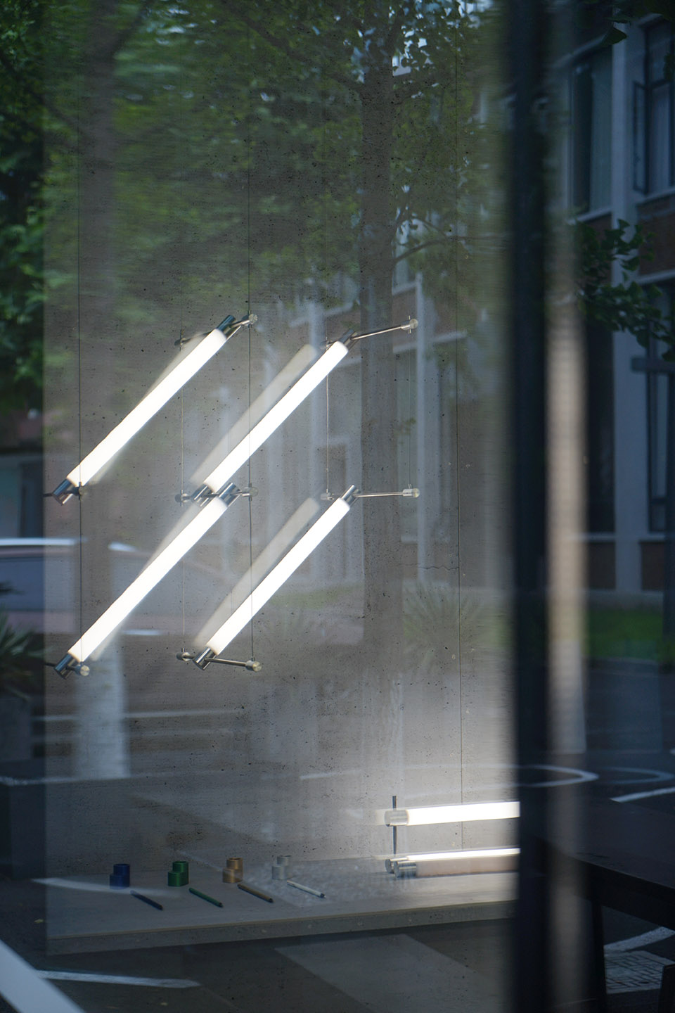 Mazha Lighting System Hangzhou Solo Exhibition by Mario Tsai Studio - 谷德设计网