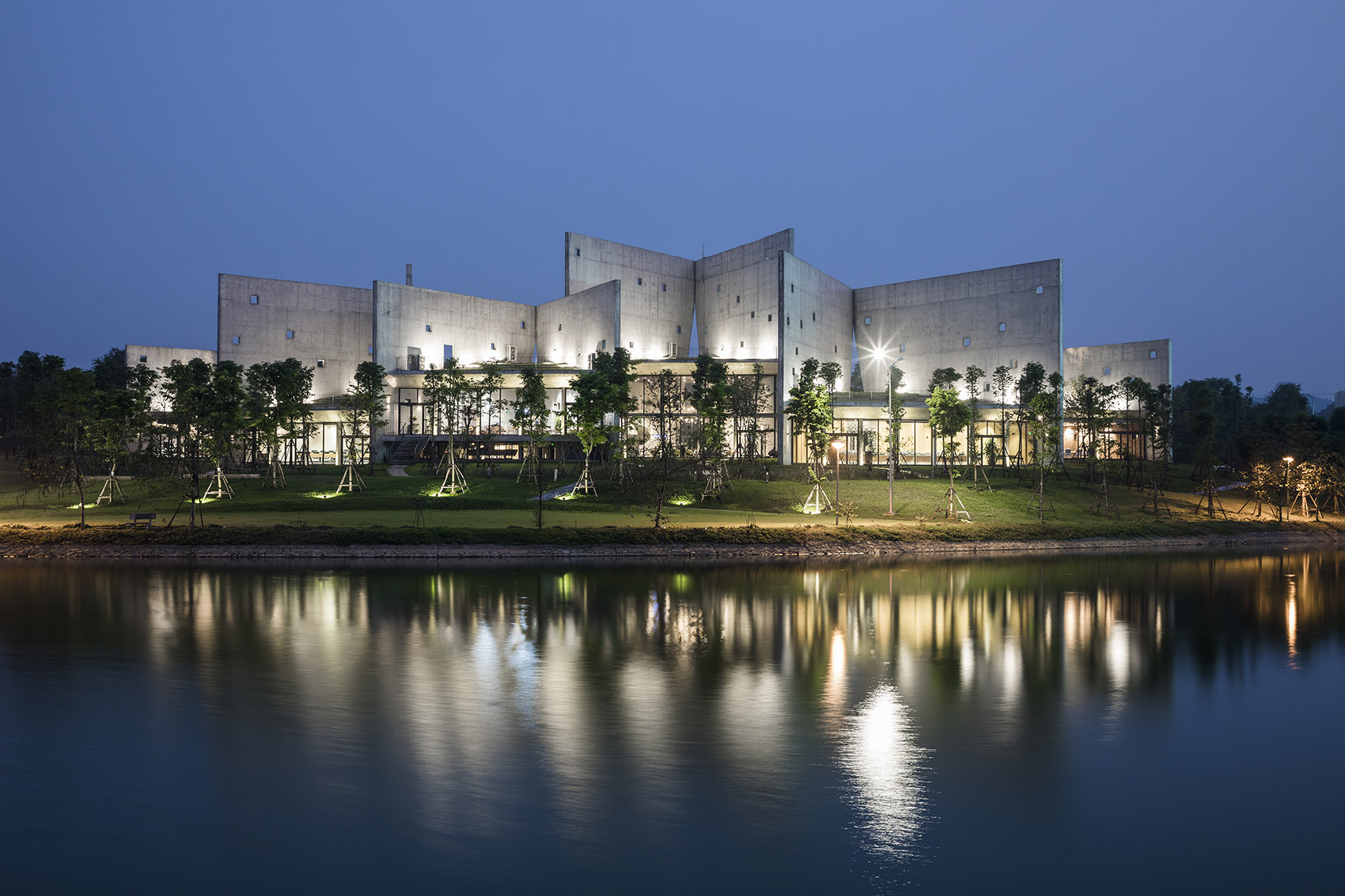 Viettel Offsite Studio by VTN Architects (Vo Trong Nghia Architects ...