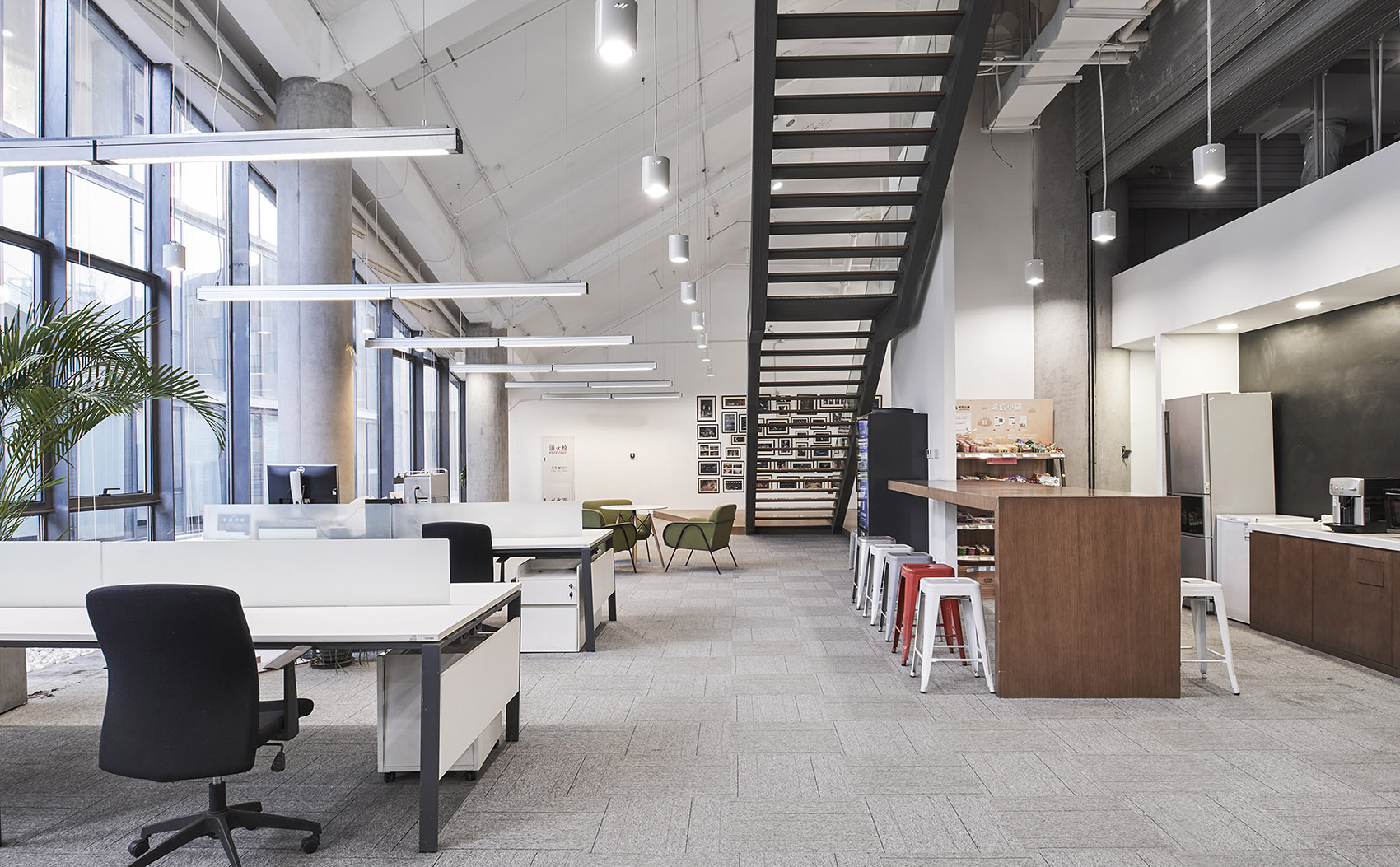 SHARE TELEVISION MEDIA Office Building in Digital Manor C, China by ...