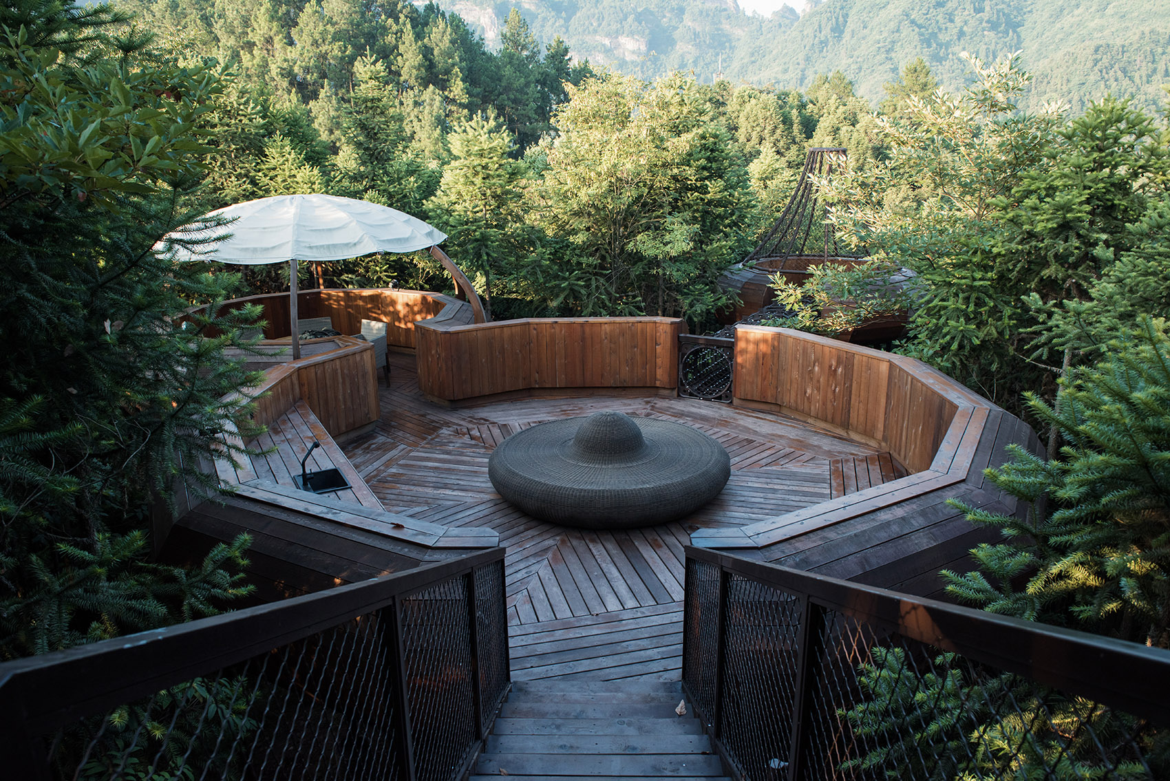 Qiyun Mountain Tree House, China by WISTO DESIGN + Shanghai Atelier ...