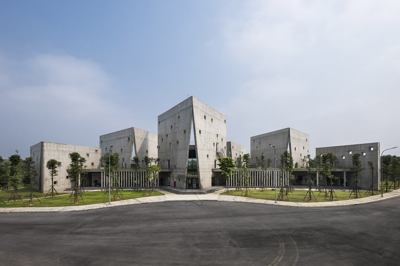 Viettel Offsite Studio by VTN Architects (Vo Trong Nghia Architects ...