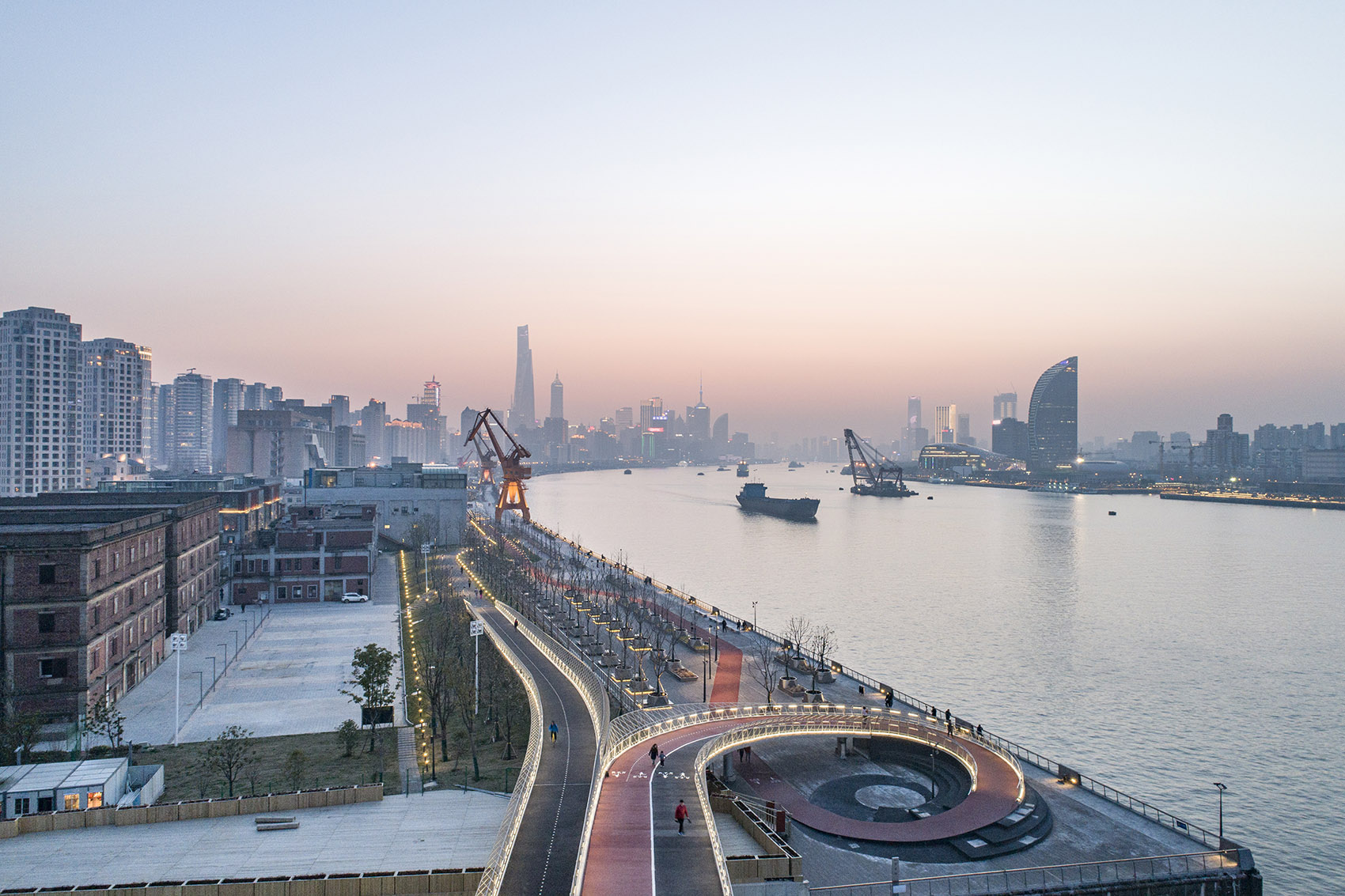 Yangjing Canal Pedestrian Bridge, China by Atelier Liu Yuyang ...