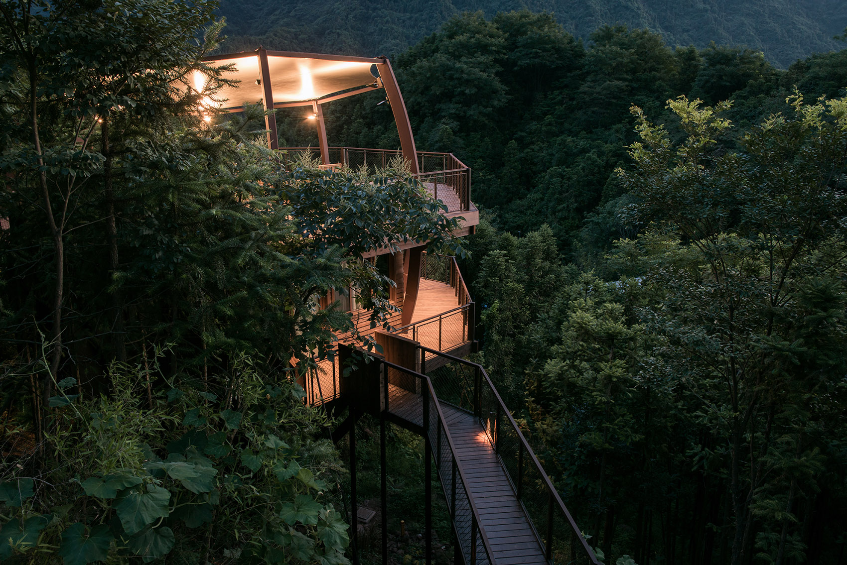 Qiyun Mountain Tree House, China by WISTO DESIGN + Shanghai Atelier ...