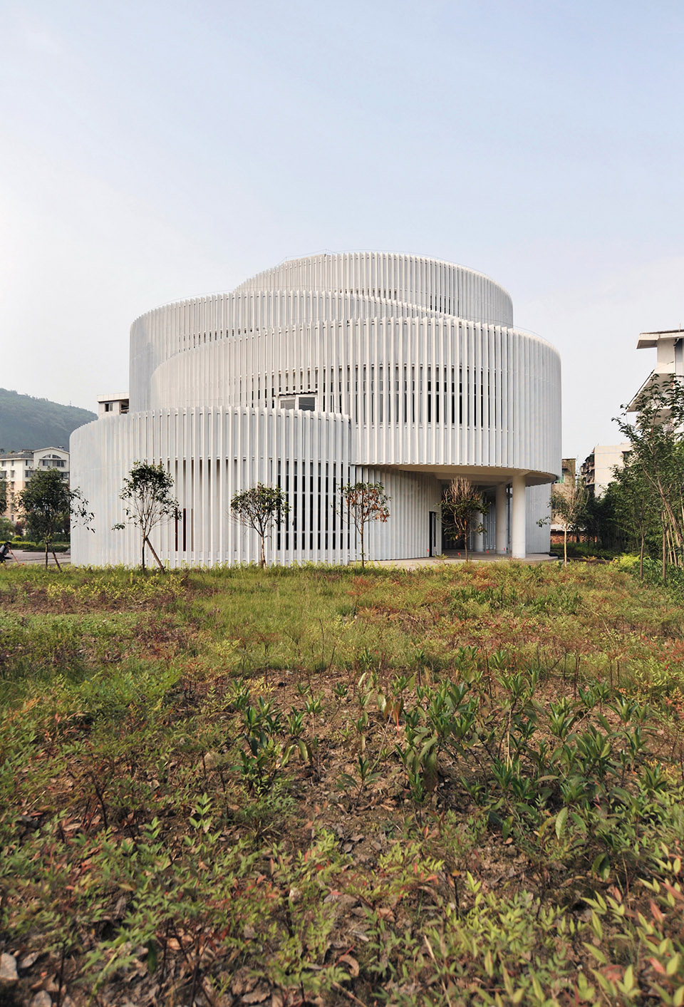 Library of Ya’an Elementary School, China by Ingame Design Consulting ...