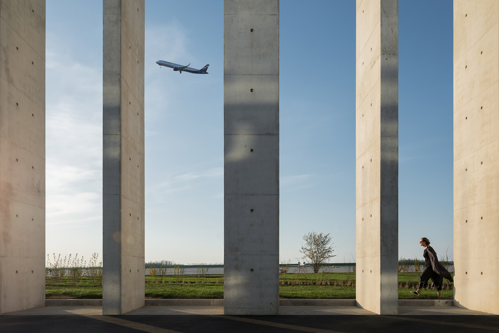 Platov Airport VIP Terminal by Nefa Architects - 谷德设计网