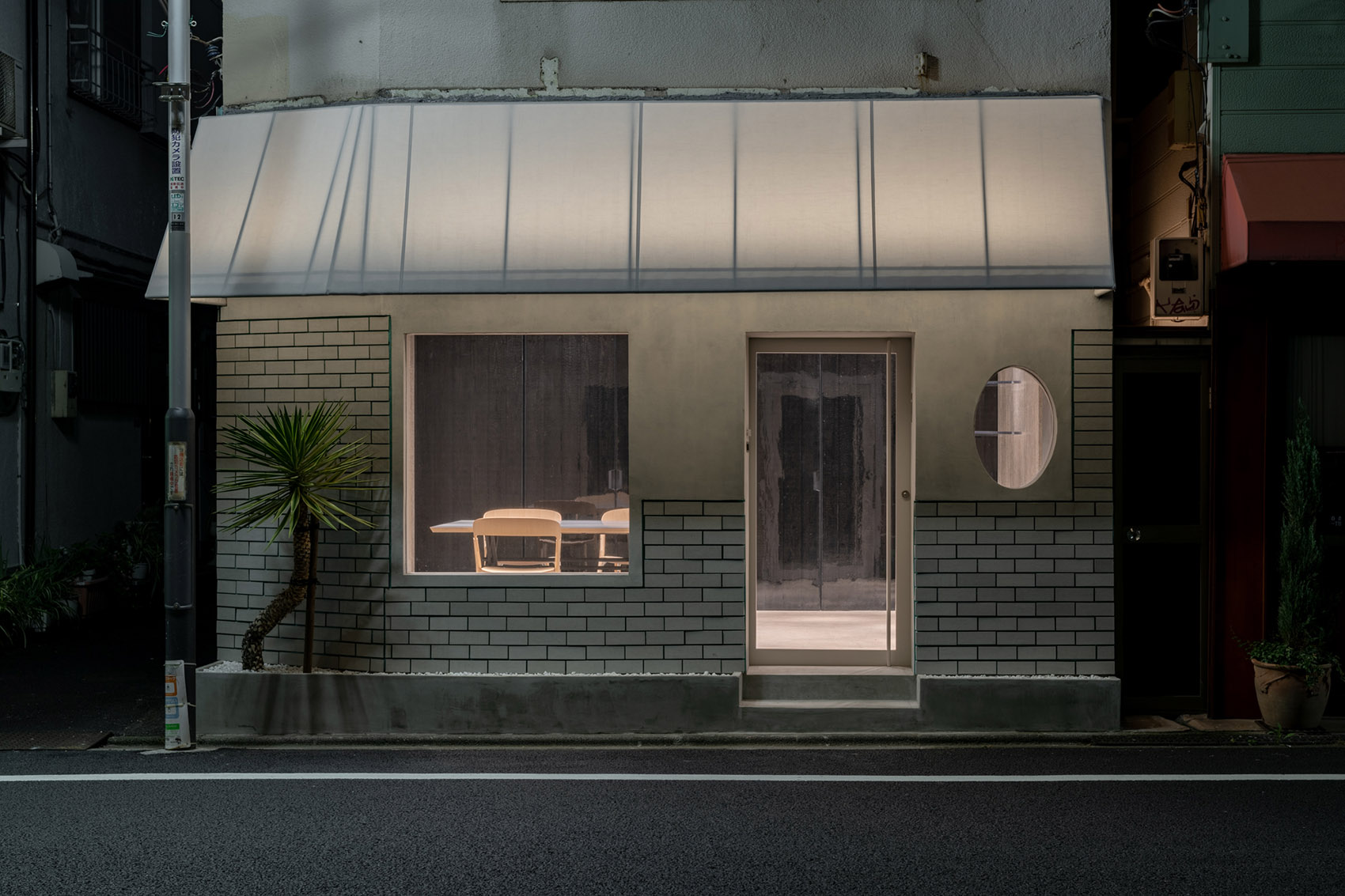 Renovation of a retail space in Tokyo by Kosaku Matsumoto - 谷德设计网