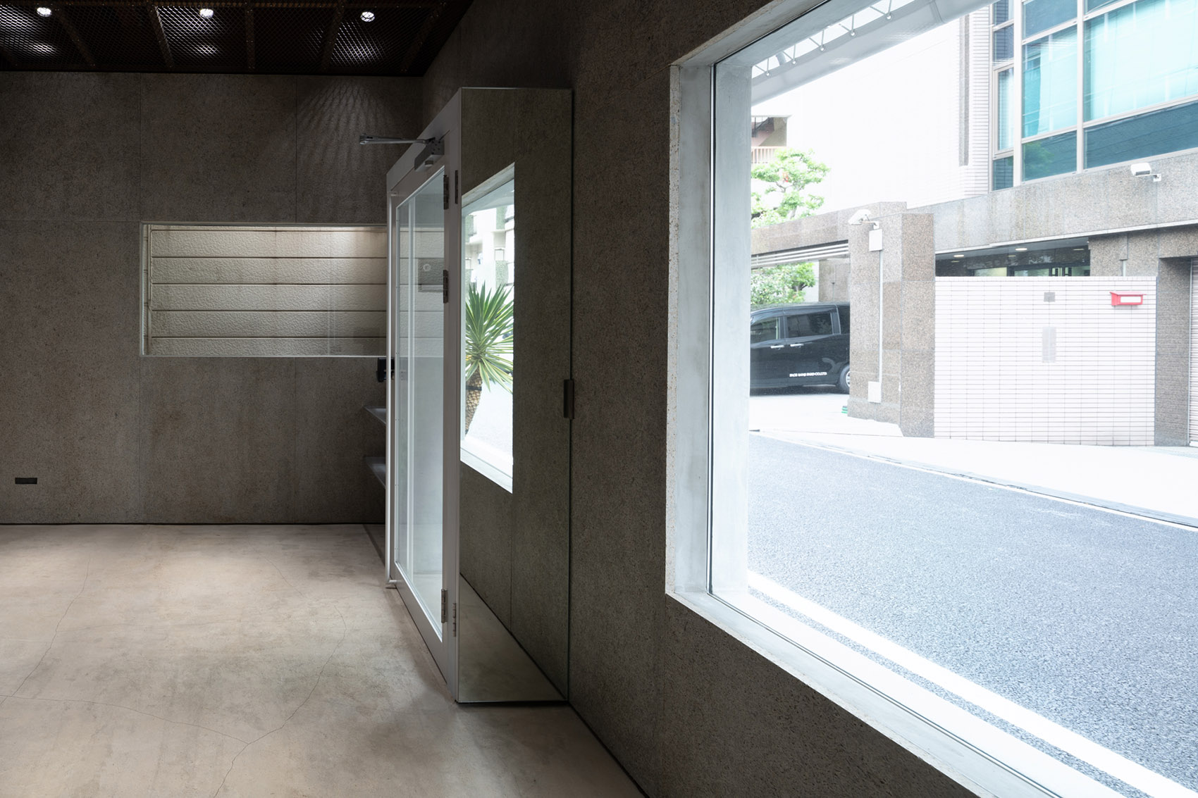 Renovation of a retail space in Tokyo by Kosaku Matsumoto - 谷德设计网