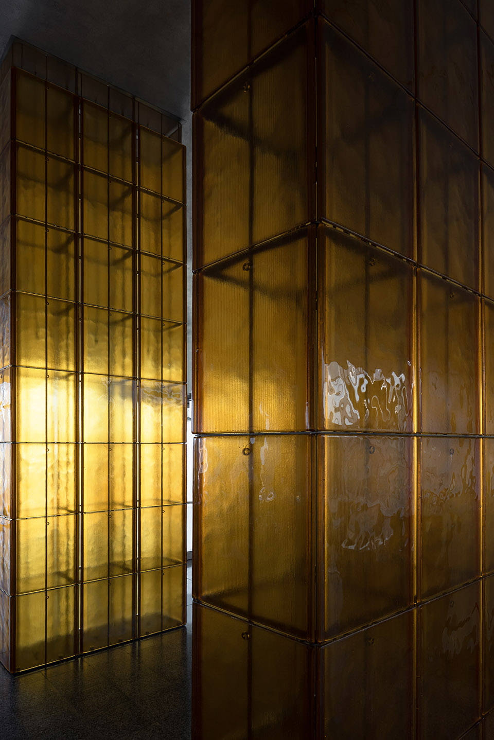 Platov Airport VIP Terminal by Nefa Architects - 谷德设计网