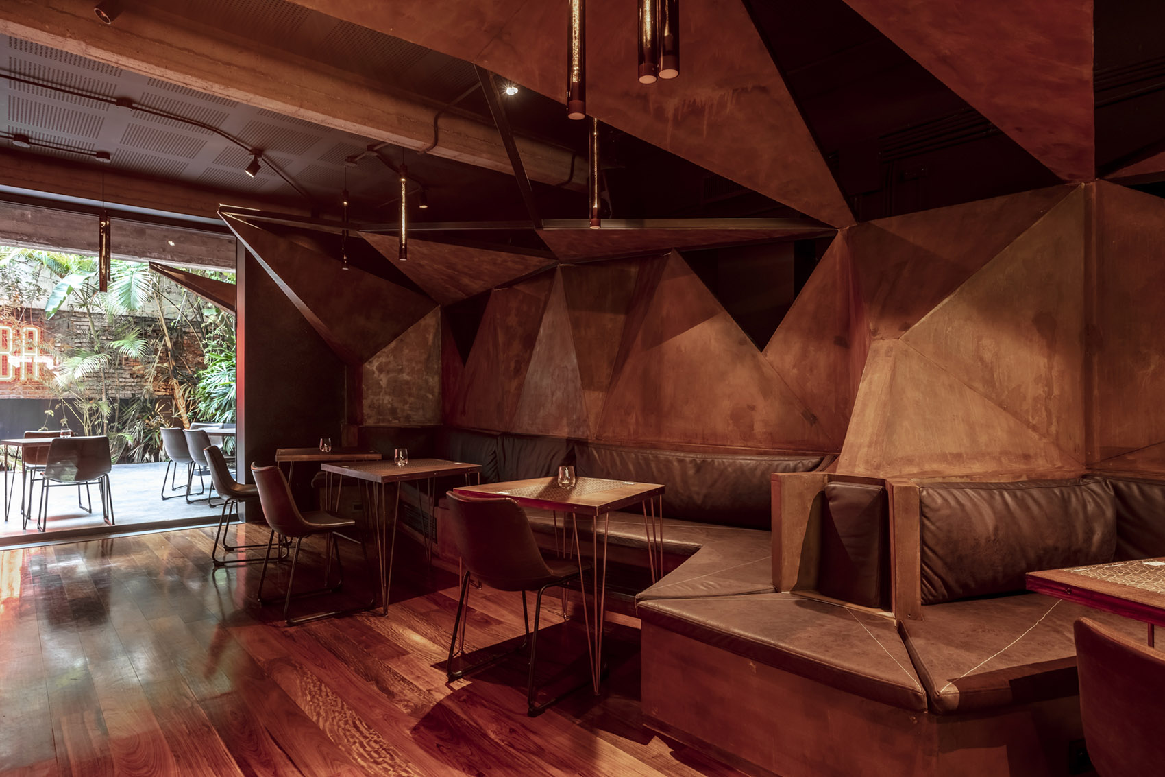 Mamba Bar by Hitzig Militello Architects - 谷德设计网