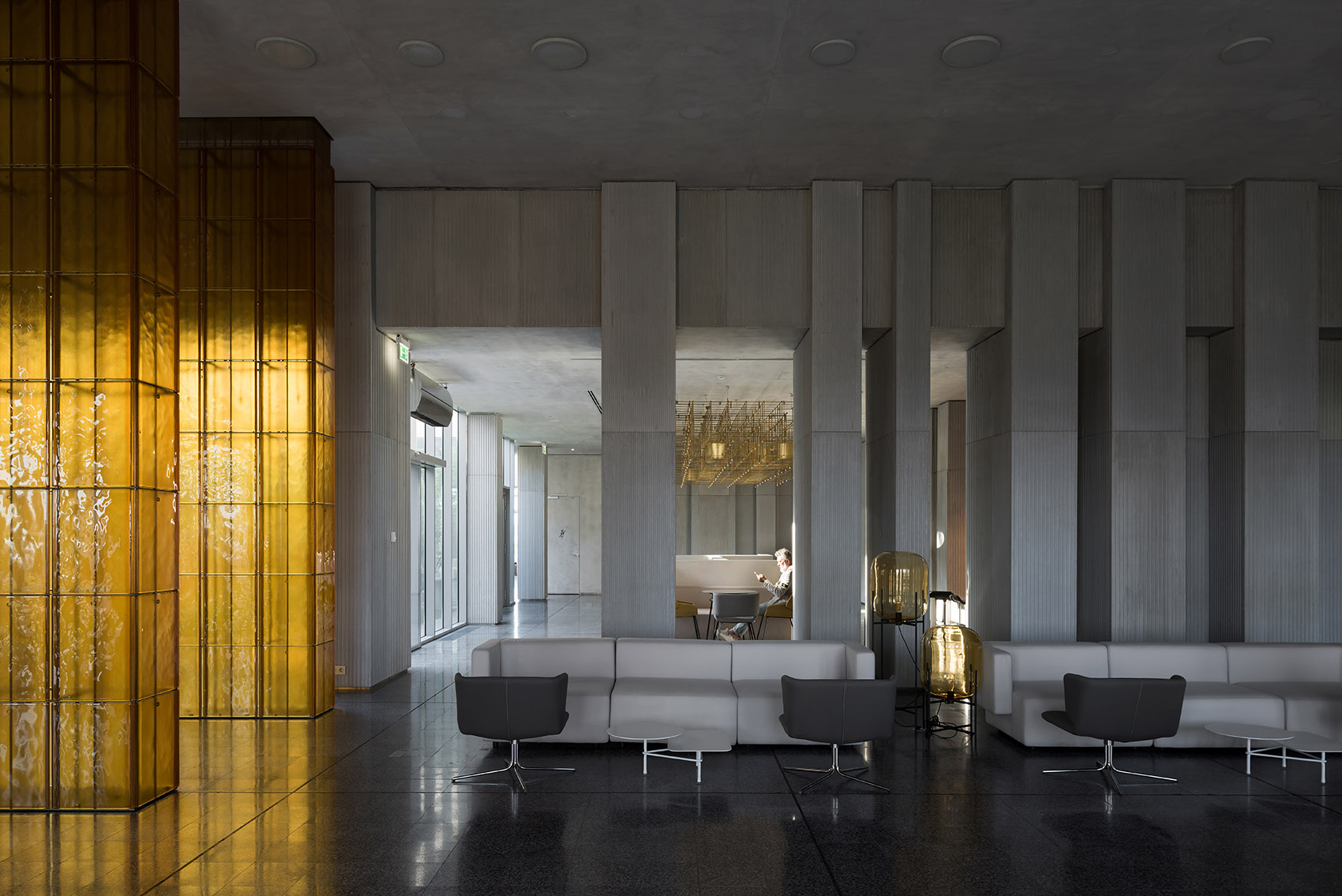 Platov Airport VIP Terminal by Nefa Architects - 谷德设计网