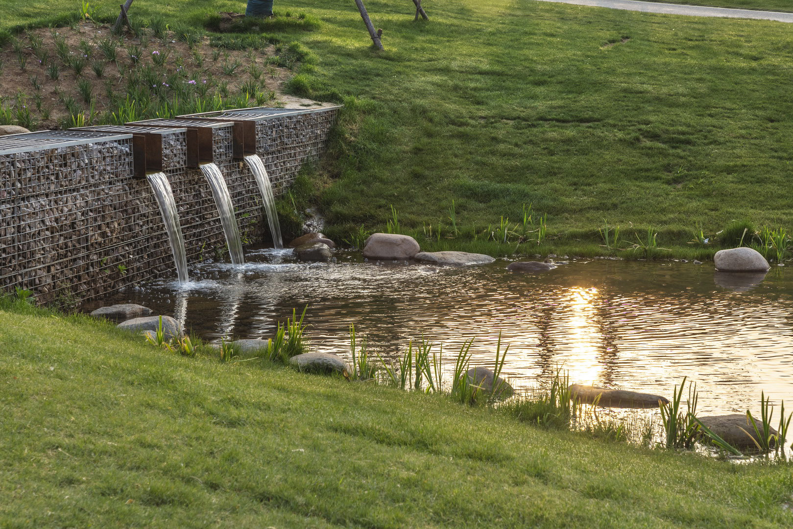 Nanjing – Tangshan Quarry Park, China by Z+T Studio - 谷德设计网