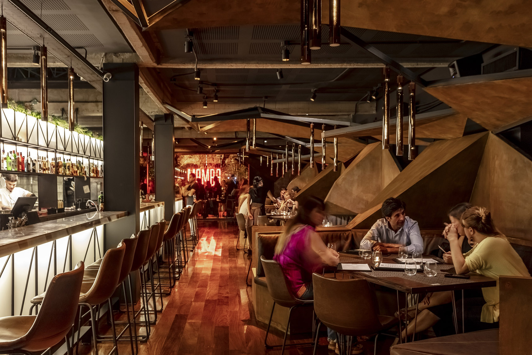 Mamba Bar by Hitzig Militello Architects - 谷德设计网