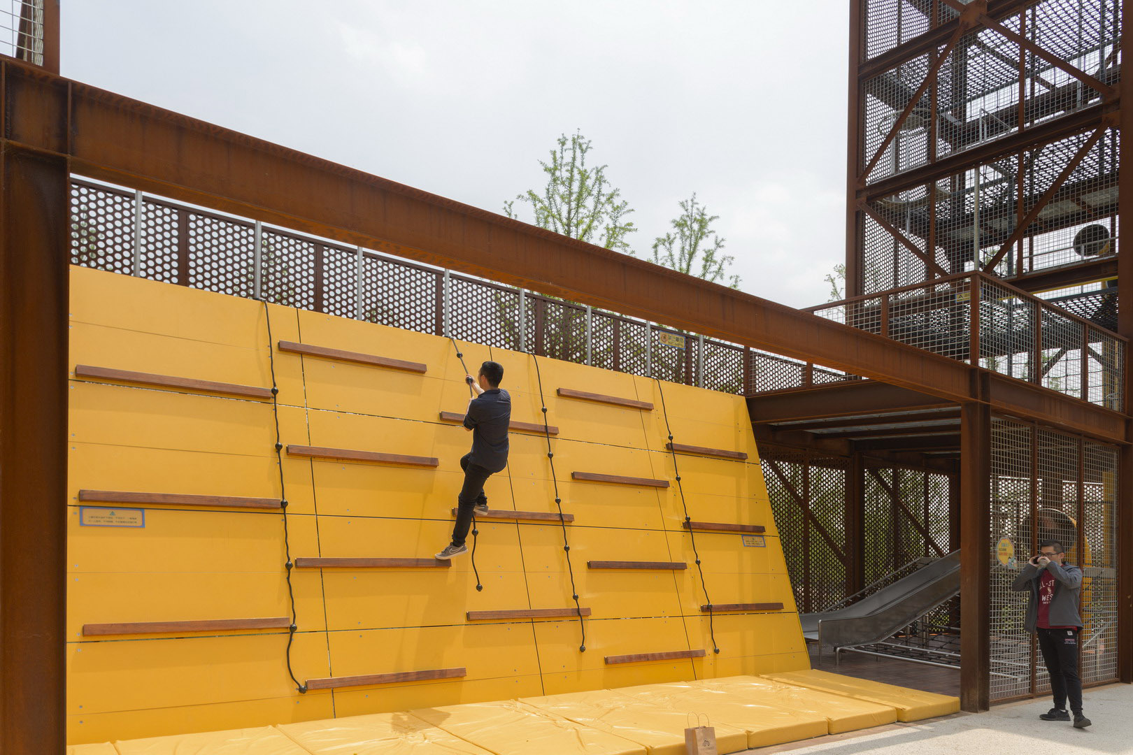 Nanjing – Tangshan Quarry Park, China by Z+T Studio - 谷德设计网