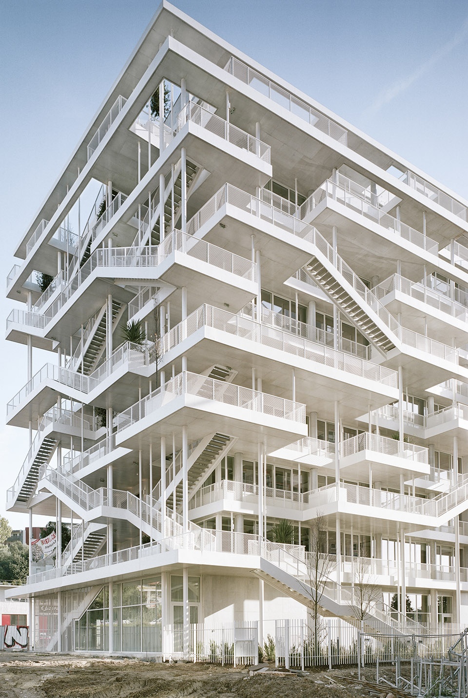 Anis Office Building by DREAM + Nicolas Laisné Architectes - 谷德设计网