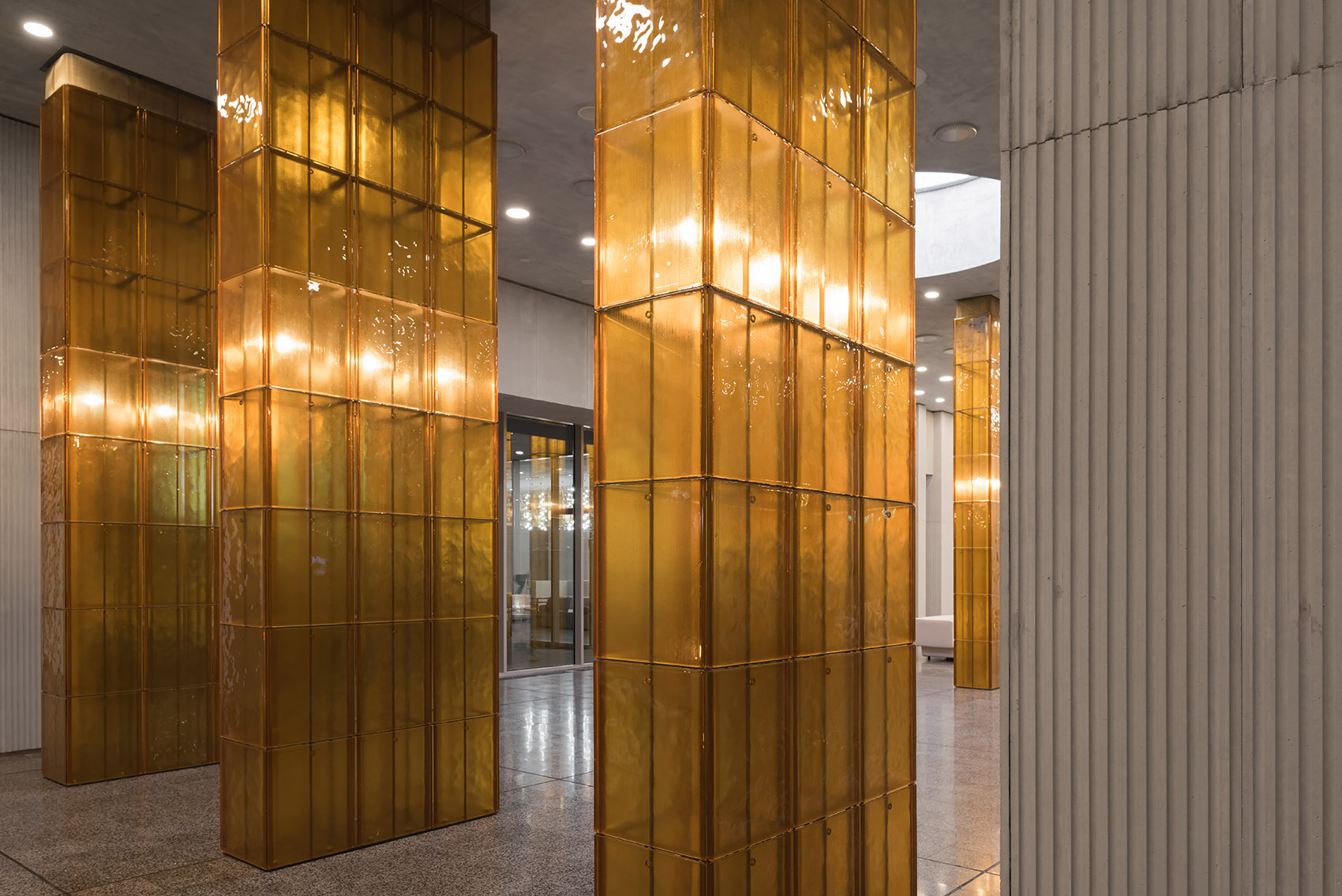 Platov Airport VIP Terminal by Nefa Architects - 谷德设计网