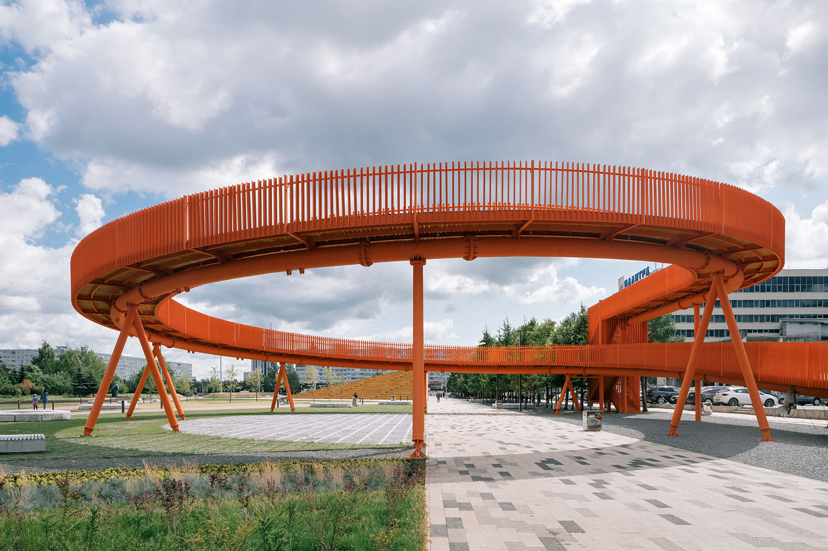 Azatlyk – Central Square of Naberezhnye Chelny by DROM + Strelka KB - 谷德设计网