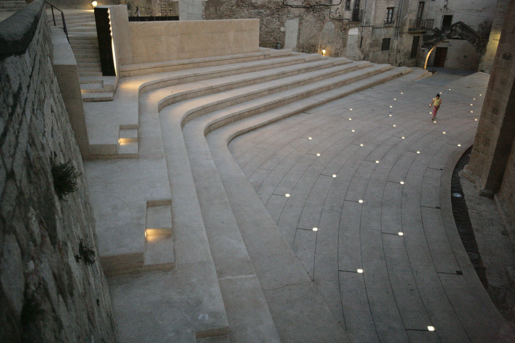 THE APSE SQUARE by Arquitecturia - 谷德设计网