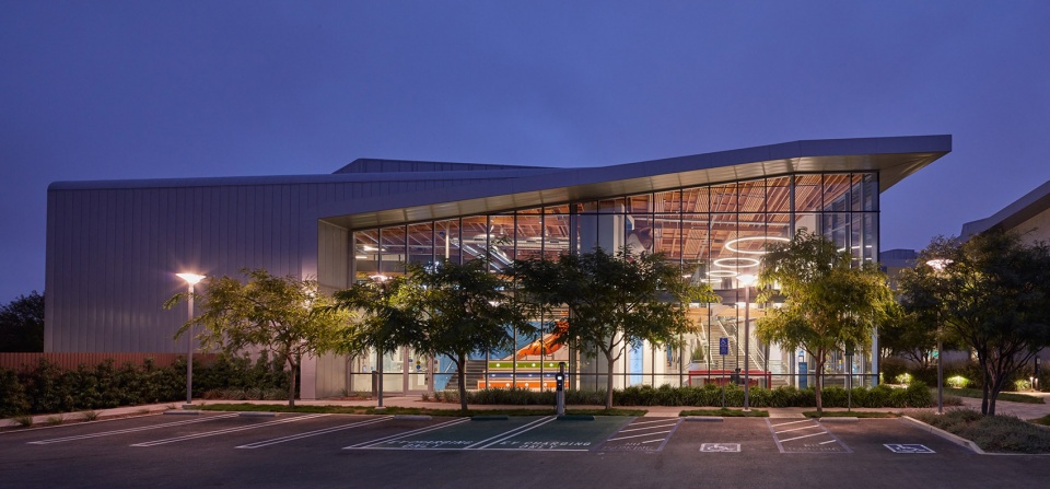 Annenberg PetSpace by Swatt Miers Architects + Storyline Studio - 谷德设计网