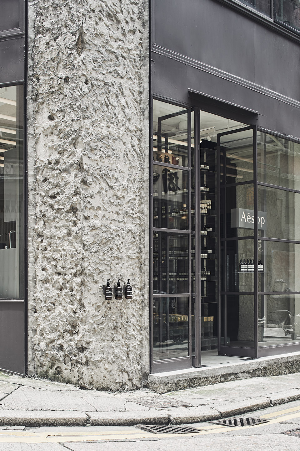 Aesop Gough Street Shop by March Studio - 谷德设计网