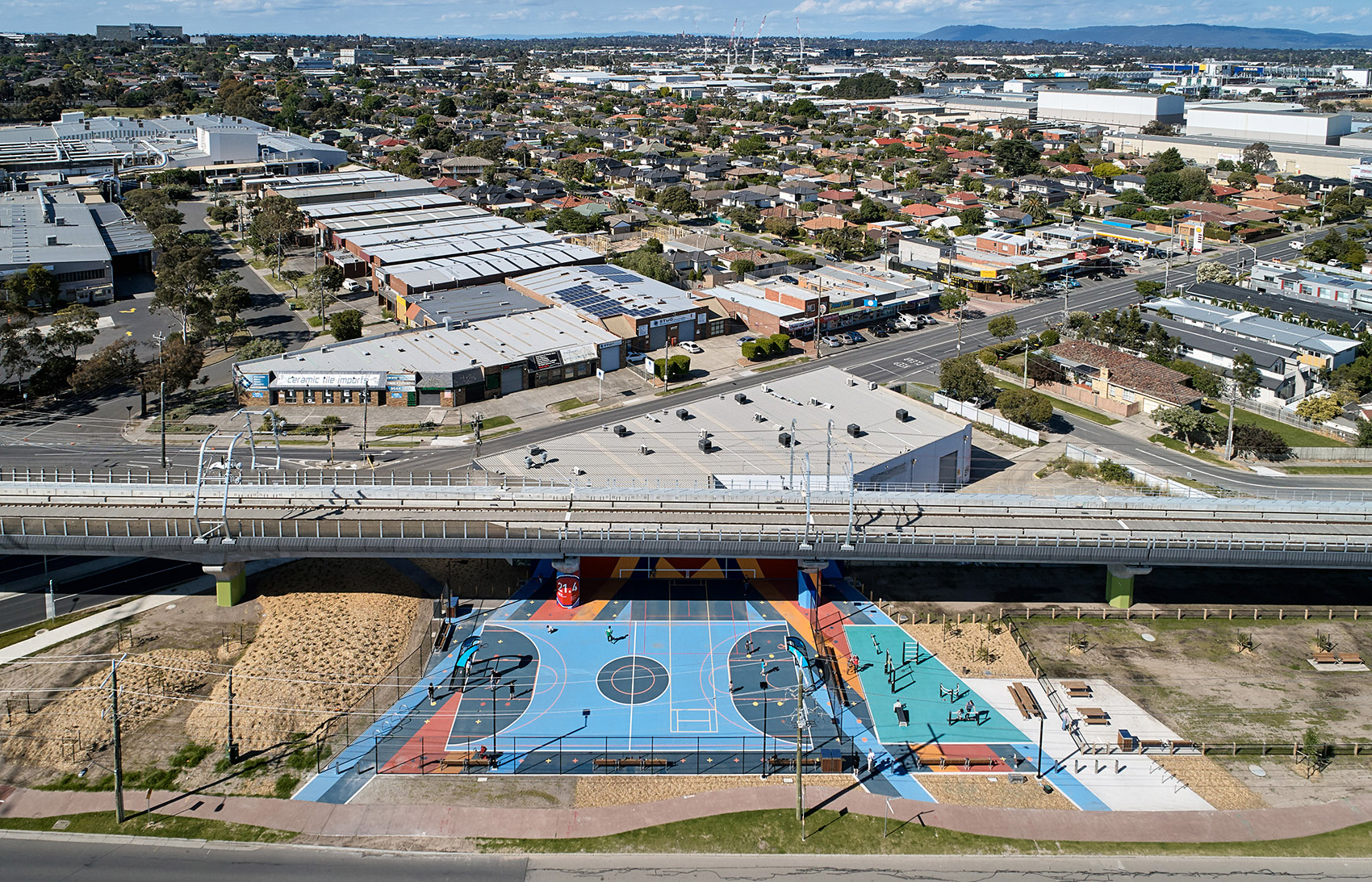 SKY-RAIL COMMUNITY NODES by March Studio - 谷德设计网