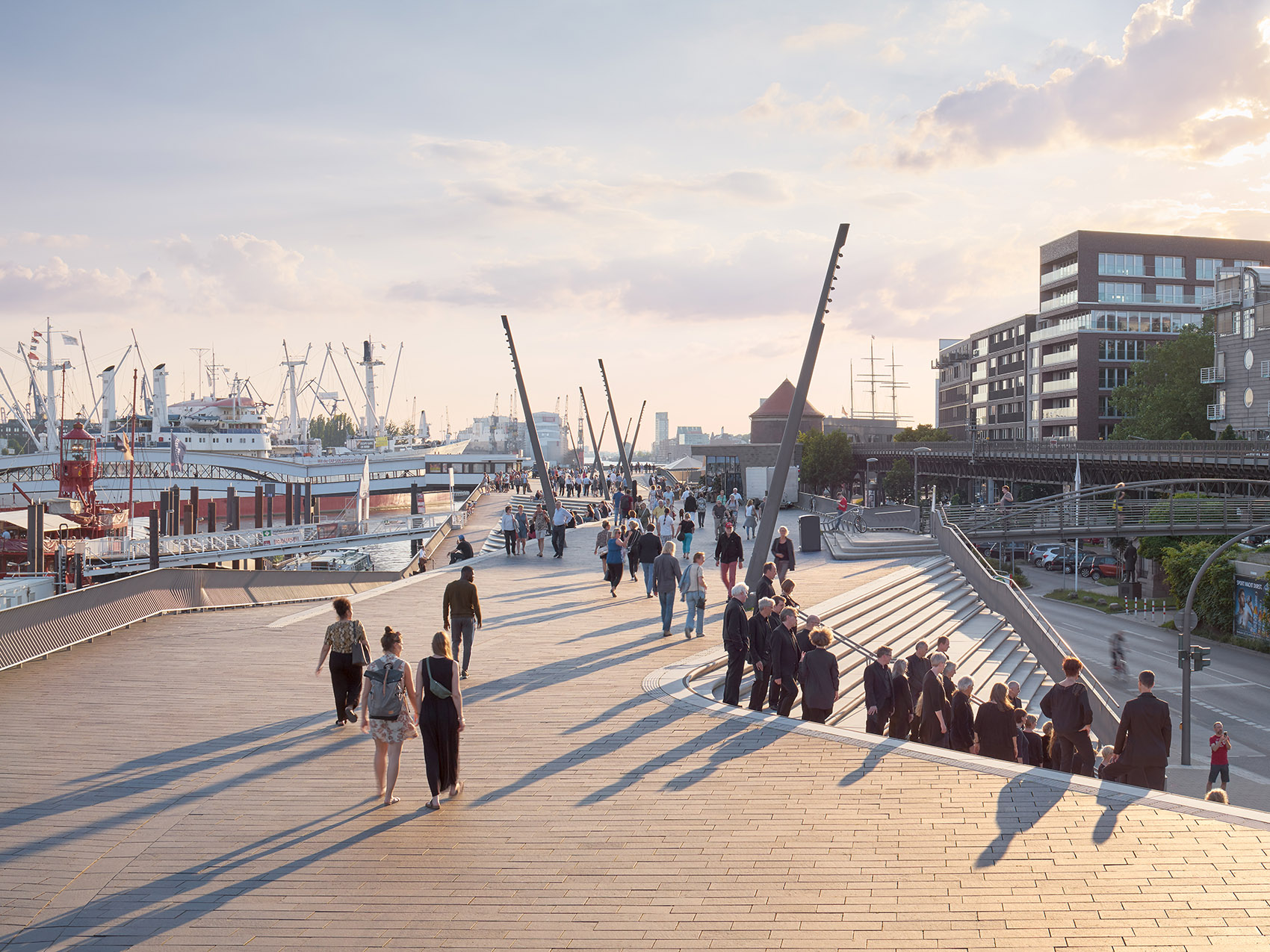 Hamburg River Promenade by Zaha Hadid Architects - 谷德设计网