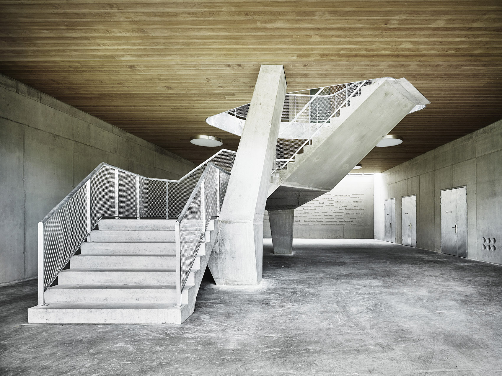 Rowing Center Lake Rotsee by AFGH Architekts - 谷德设计网