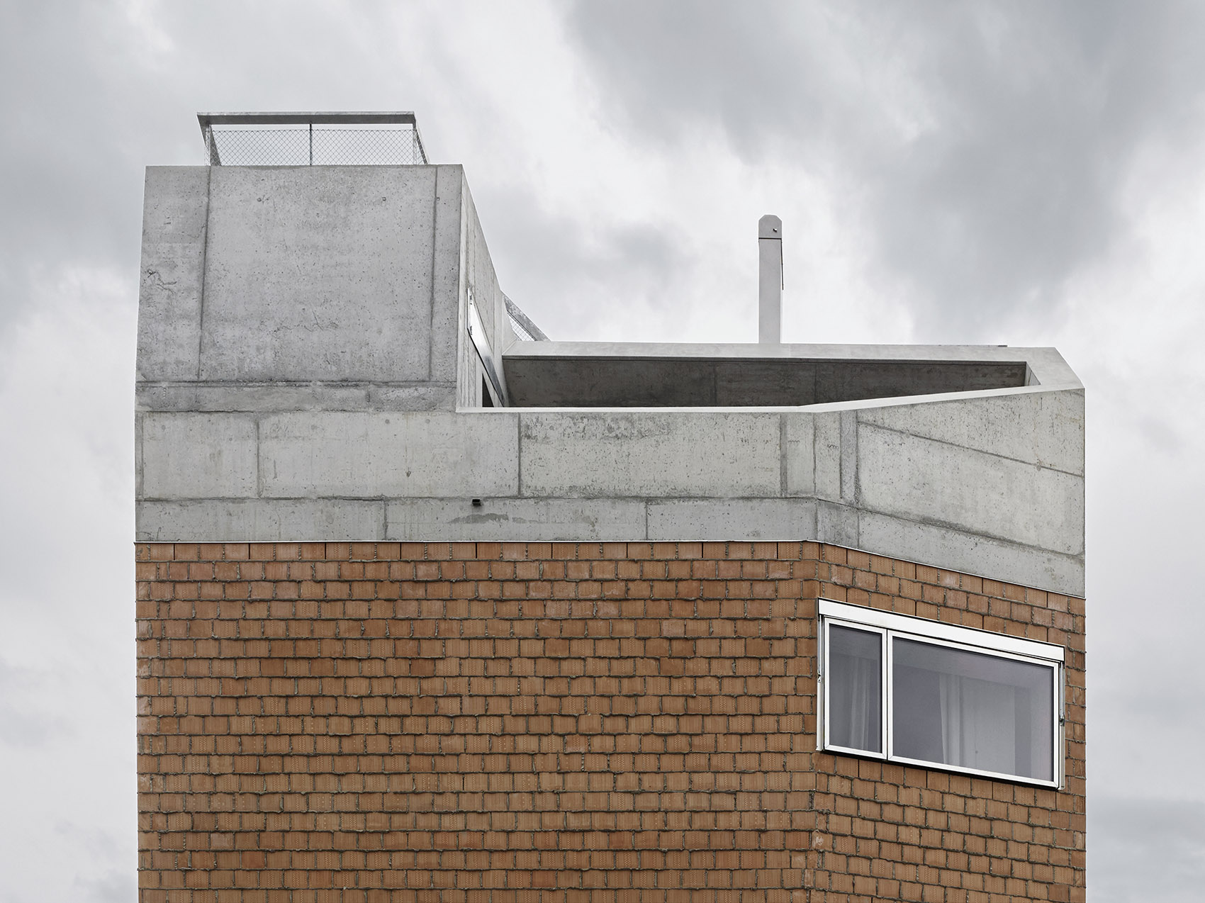 House Alder by Andreas Fuhrimann Gabrielle Hächler Architects - 谷德设计网