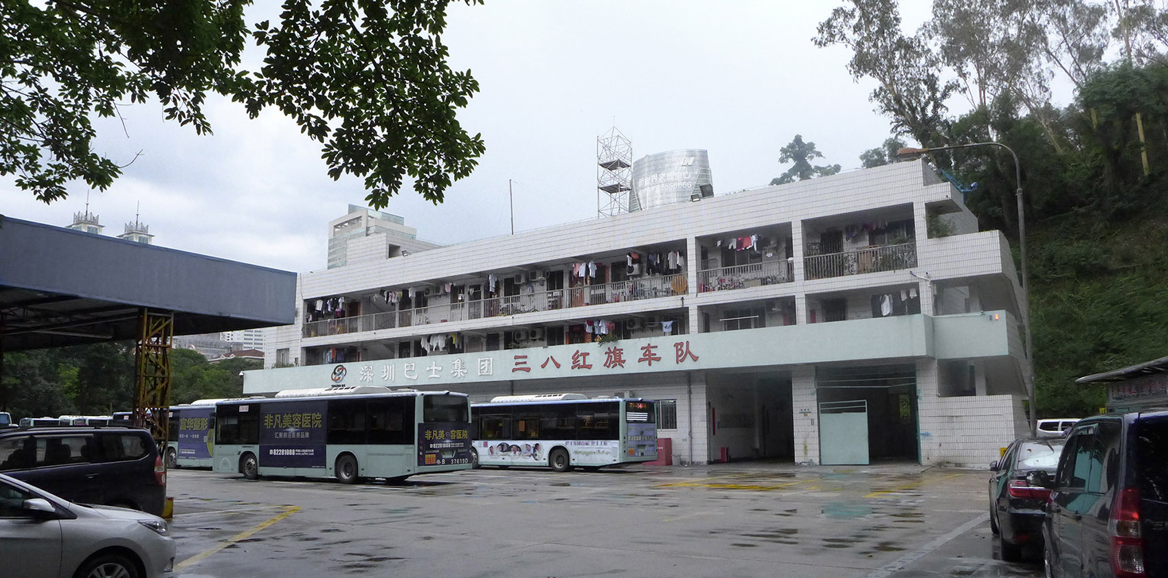 The Renovation of Lianhua Mountain Bus Terminal, China by Mozhao Studio ...
