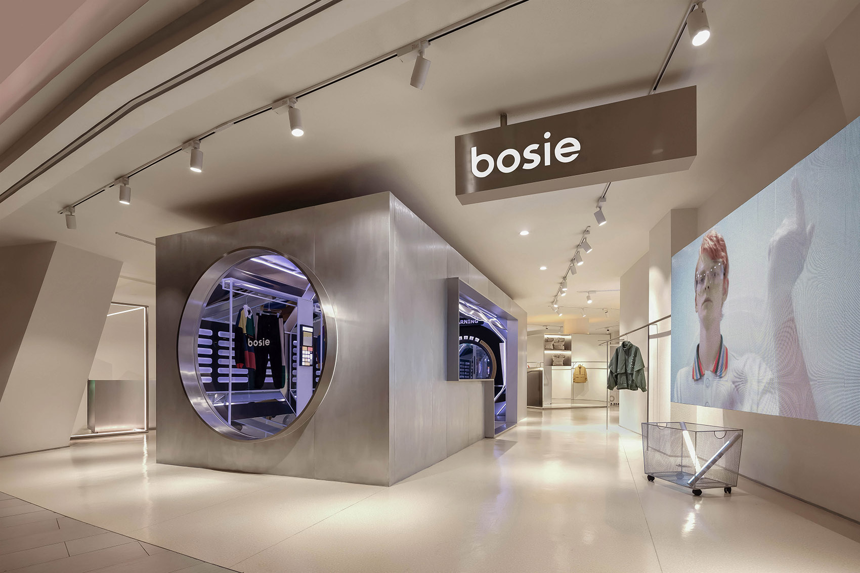 bosie fashion store, China by Xuesong Ma - 谷德设计网