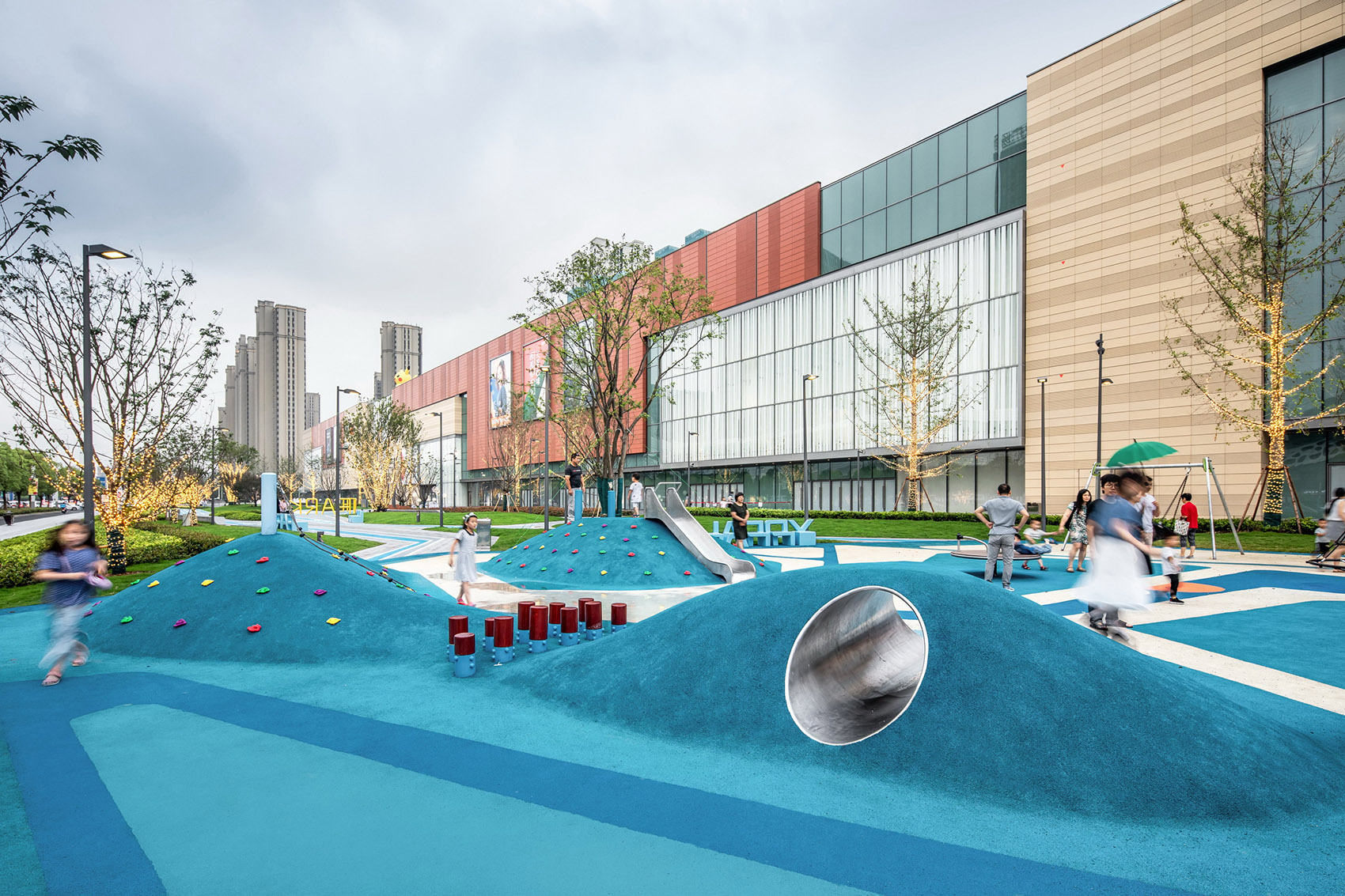 Suzhou Wujiang Mix City, China by Metrostudio - 谷德设计网