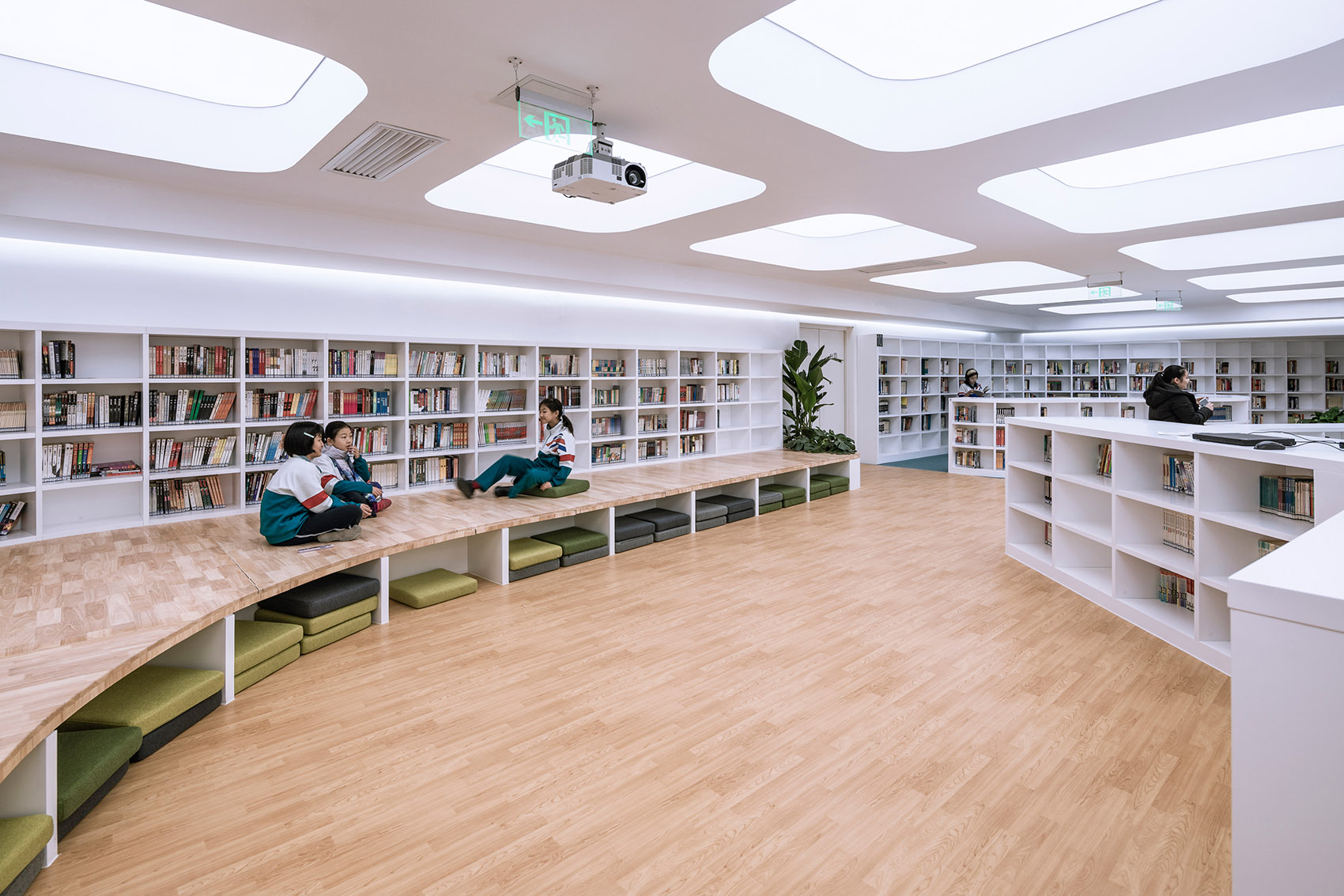 Jingshan School Library Renovatio, China by Hui-Yin Design & Research ...