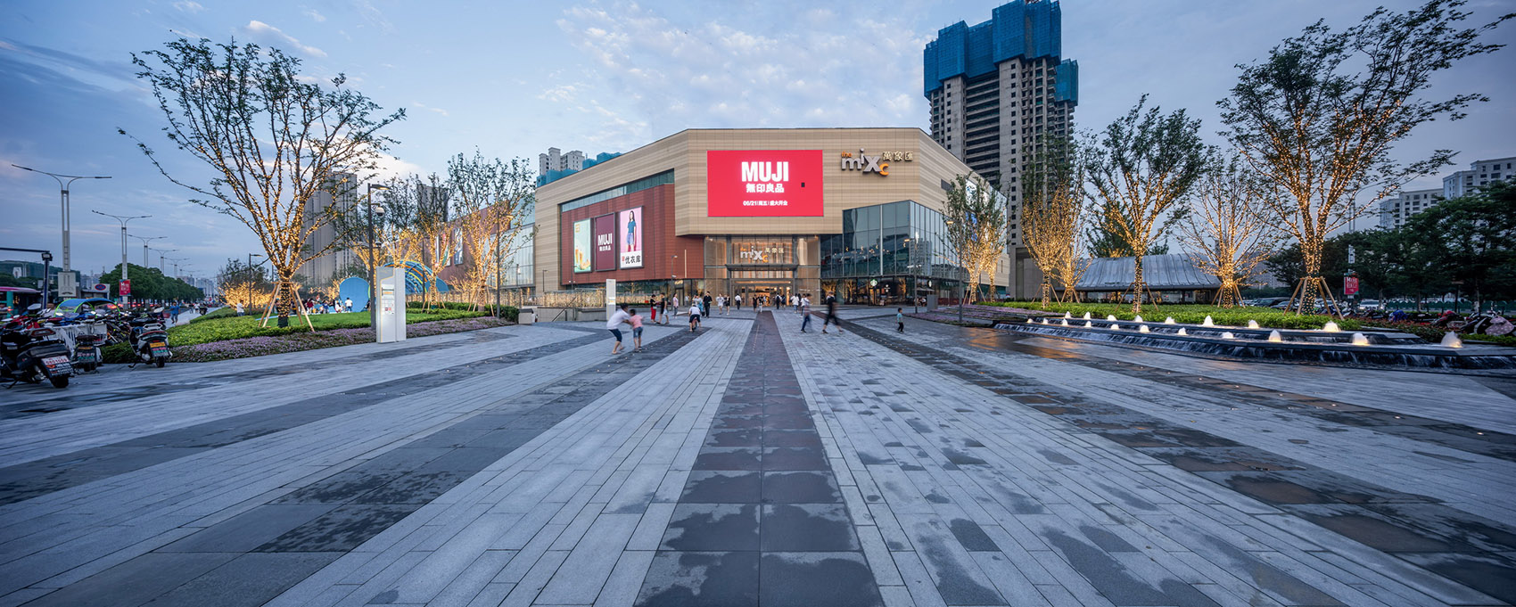 Suzhou Wujiang Mix City, China by Metrostudio - 谷德设计网