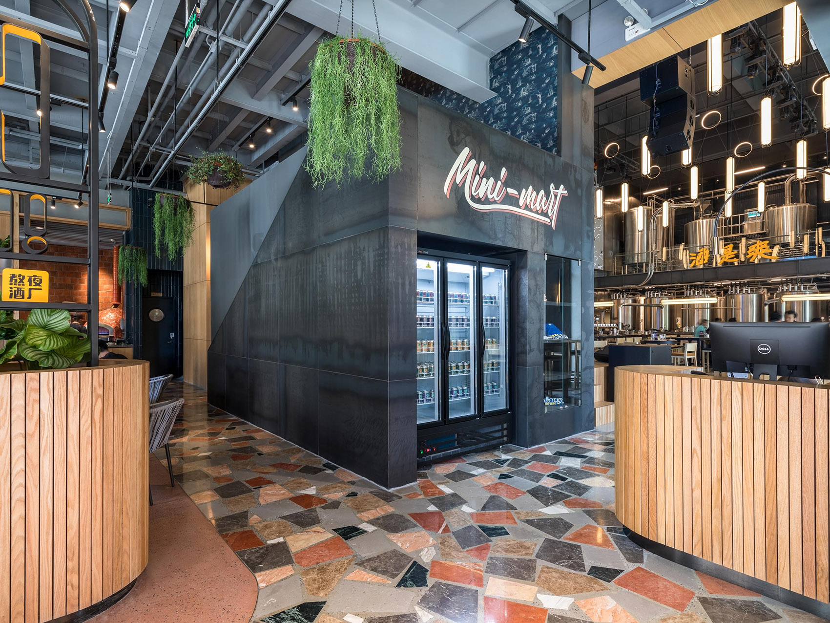 Oh Yeah Brewing in Beijing CBD, China by hcreates - 谷德设计网