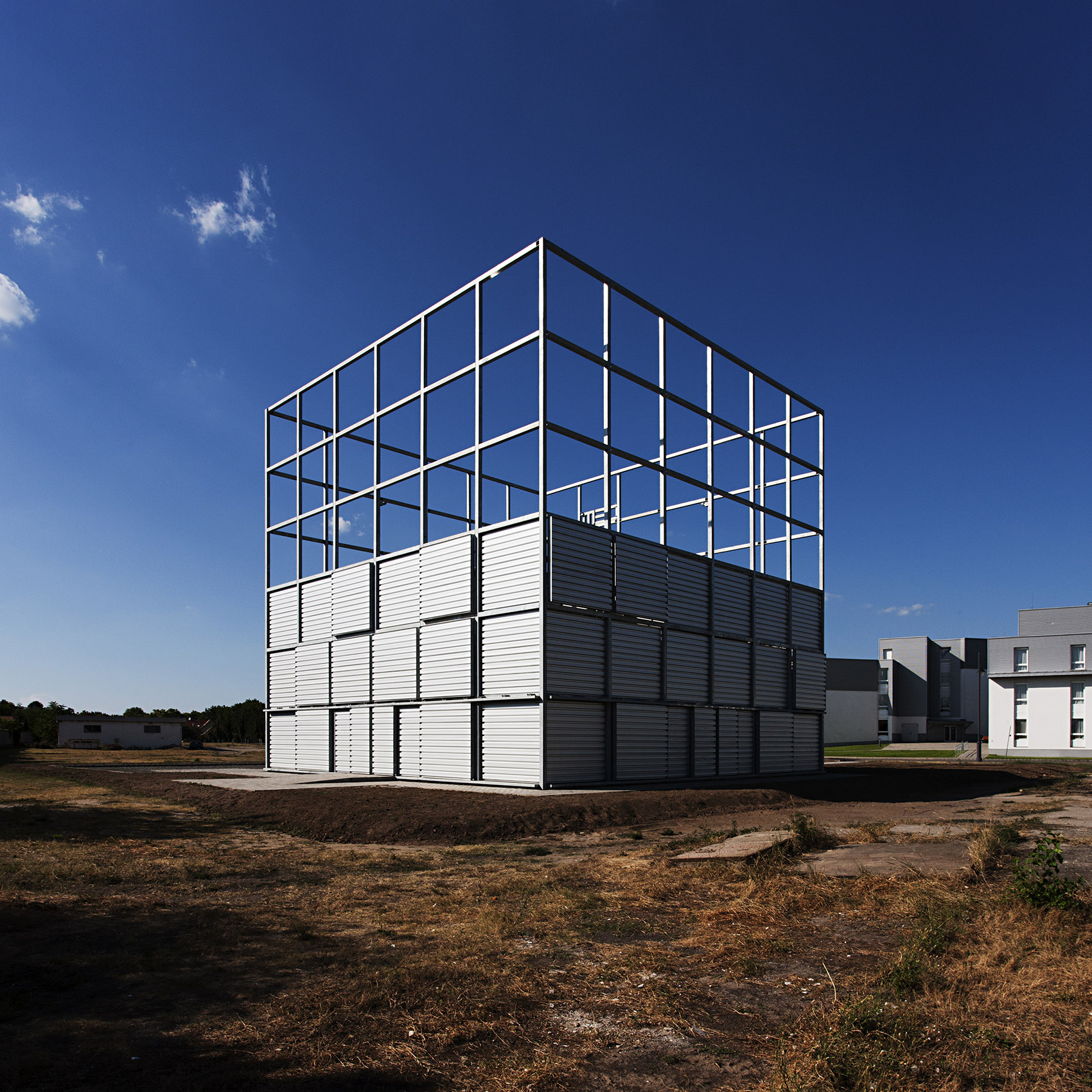 DEM power engineering laboratory building by NAPUR Architect - 谷德设计网