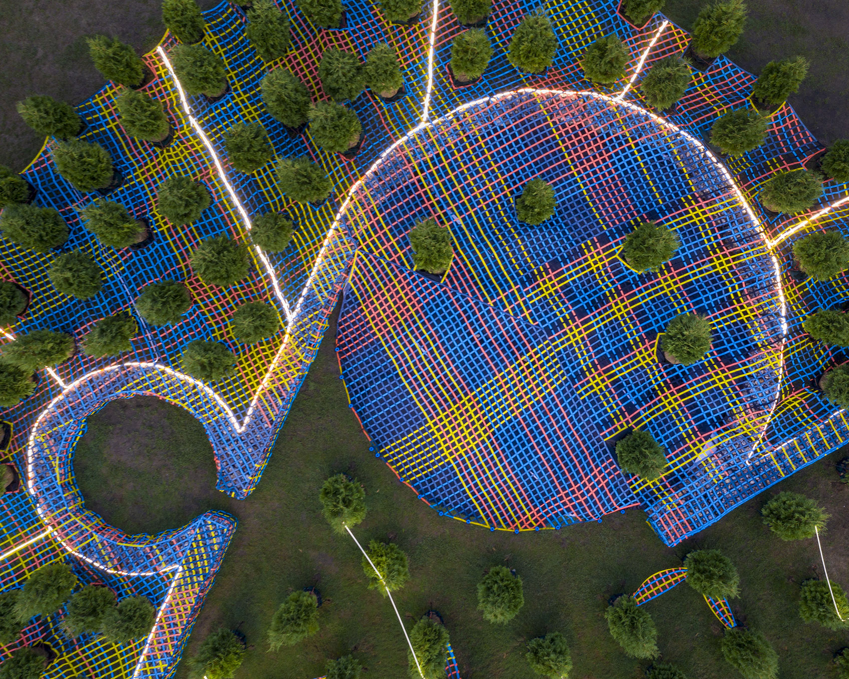 Into the Hedge by SO-IL Architects - 谷德设计网