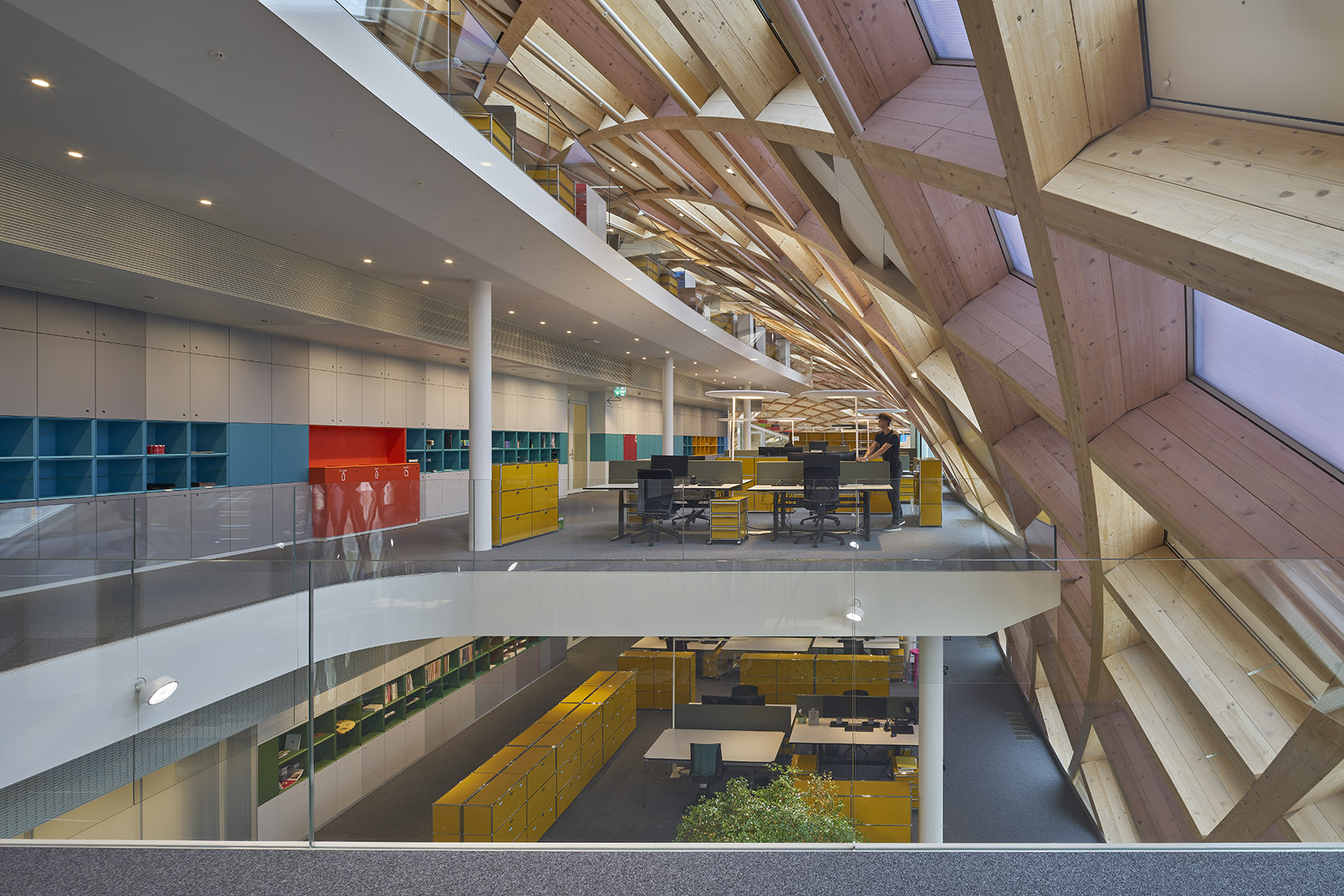 THE SWATCH AND OMEGA CAMPUS by Shigeru Ban Architects - 谷德设计网