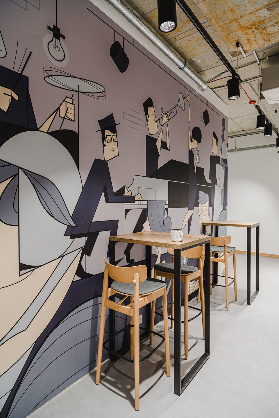 Intive office by MIXD - 谷德设计网