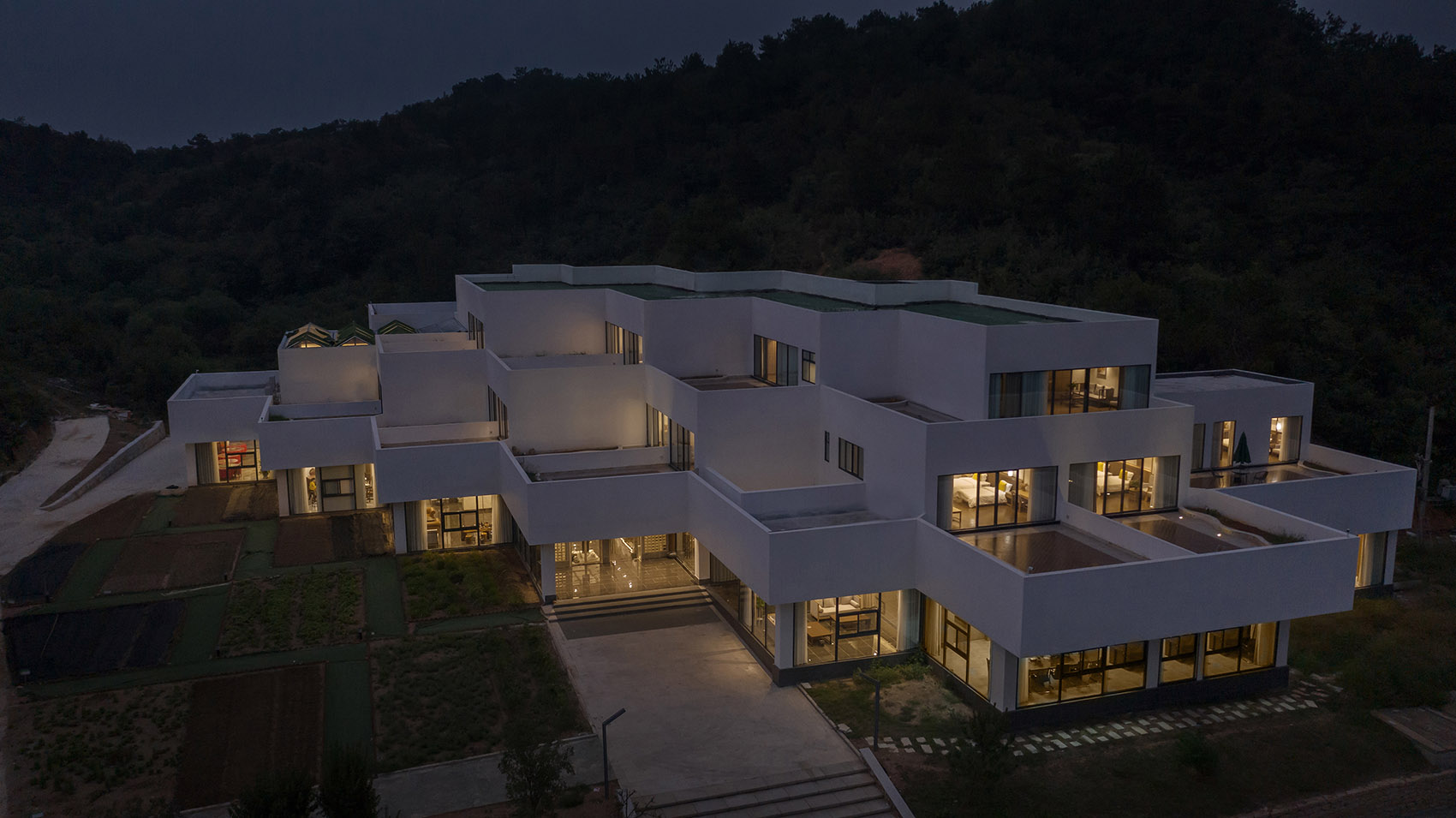 Architectural Design of the Shenshan Ridge Integrated Service Center ...