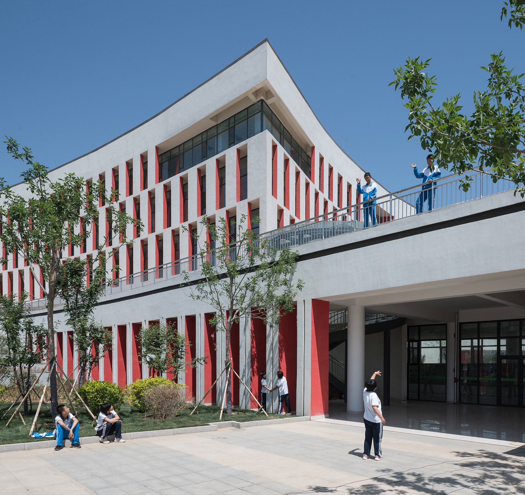 Jiyang Xinyuan School, China by BPD - 谷德设计网