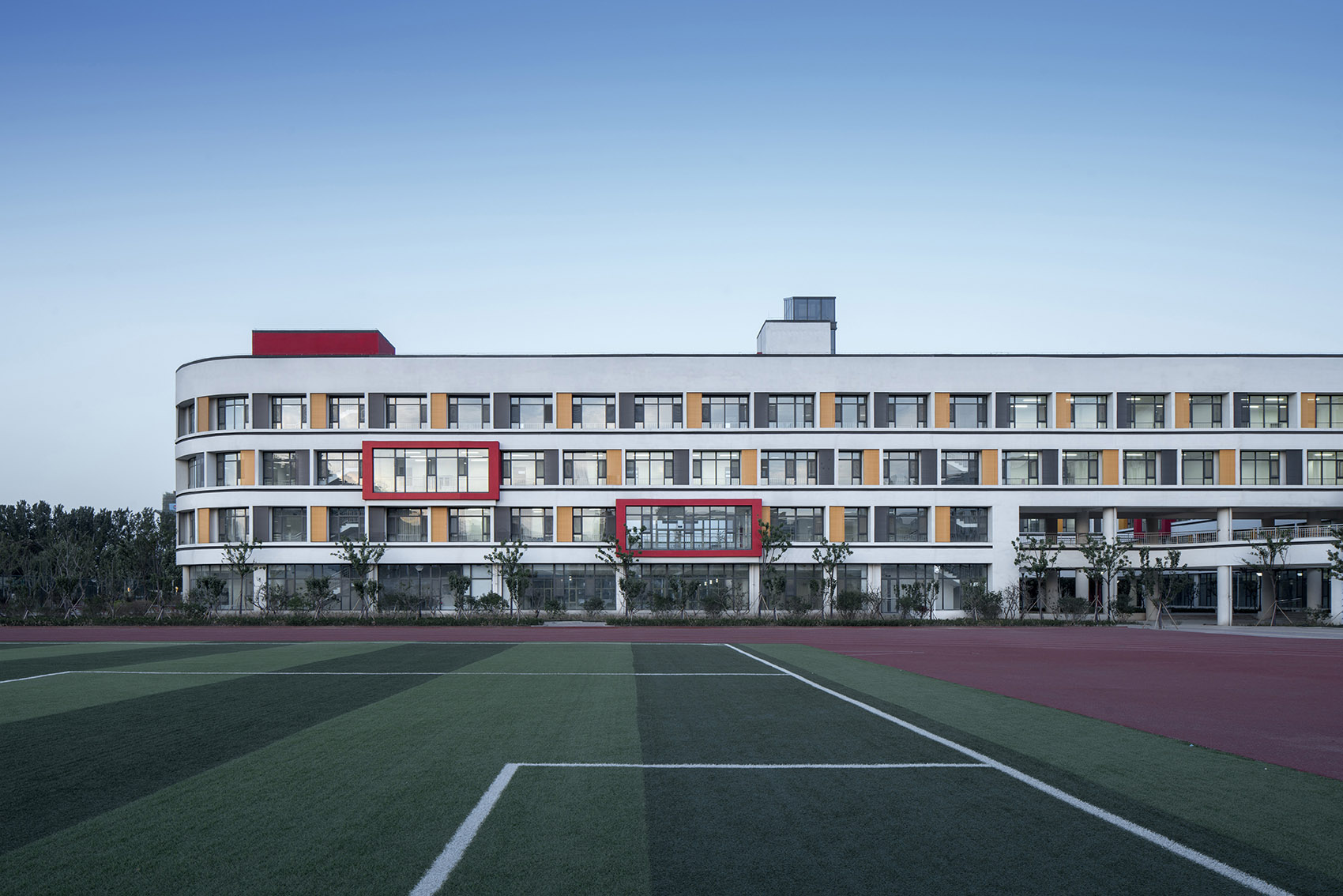 Jiyang Xinyuan School, China by BPD - 谷德设计网