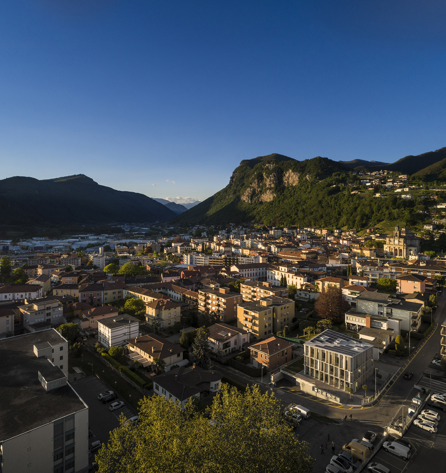 TORRE D’ANGOLO by Krausbeck Architetto + GSMM architetti - 谷德设计网