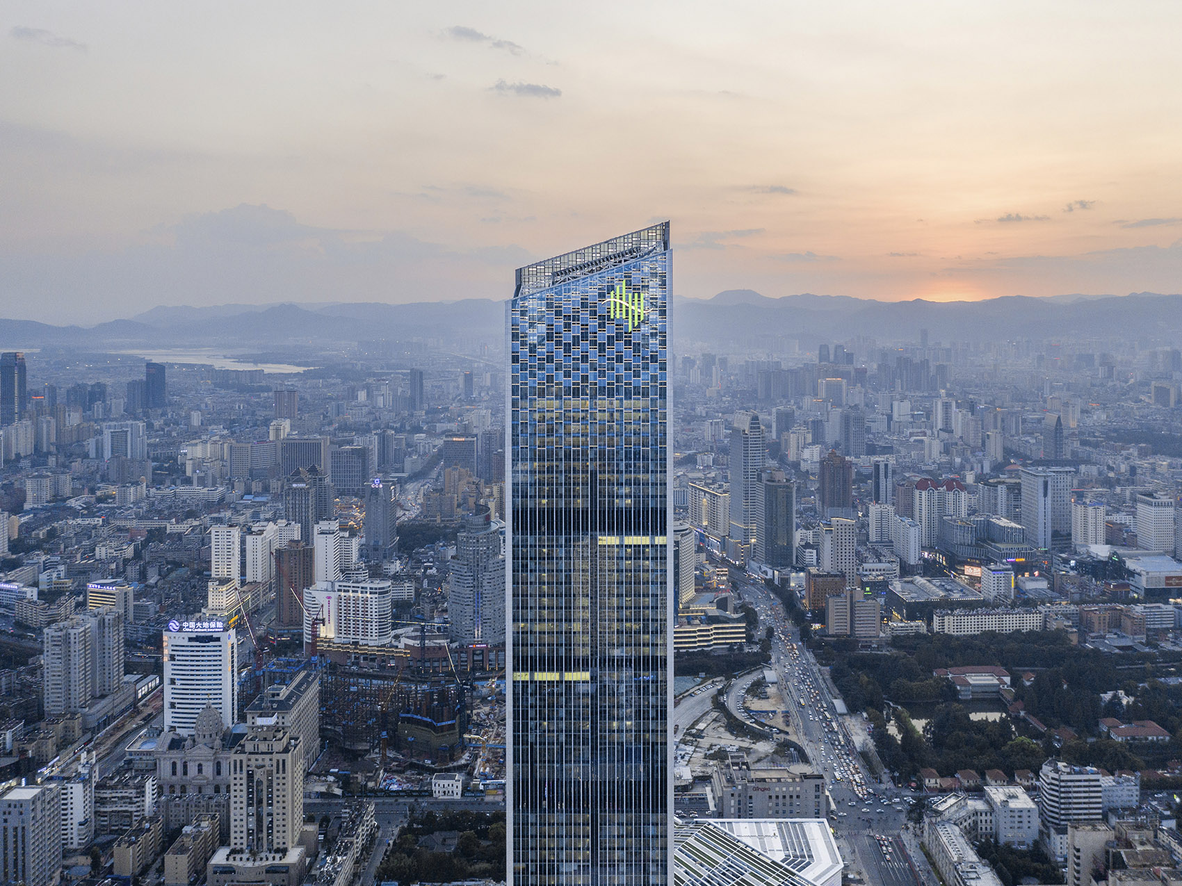 The Spring City 66 in Kunming, China by KPF - 谷德设计网