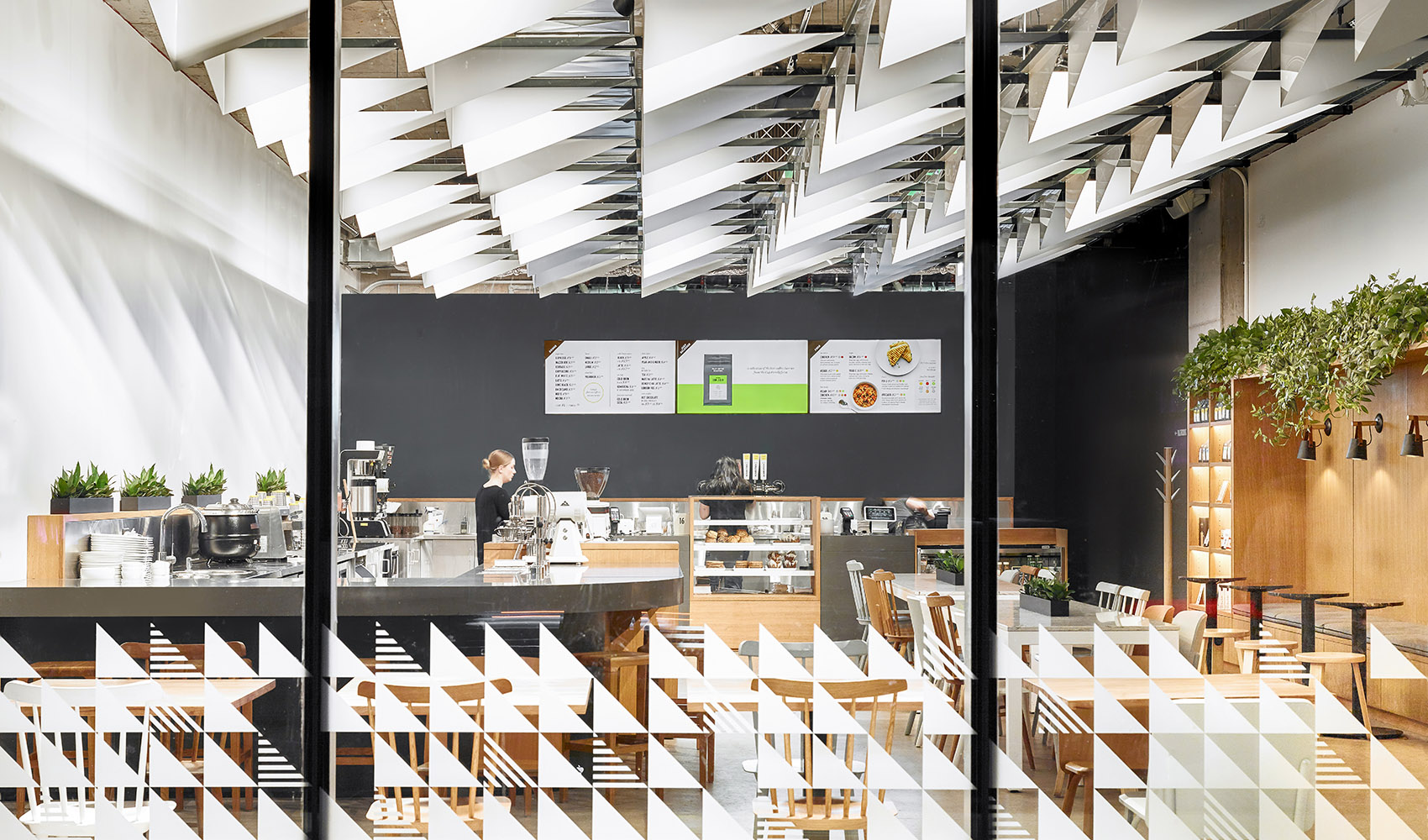Pilot Coffee Roasters cafés by Williamson Williamson Inc. - 谷德设计网