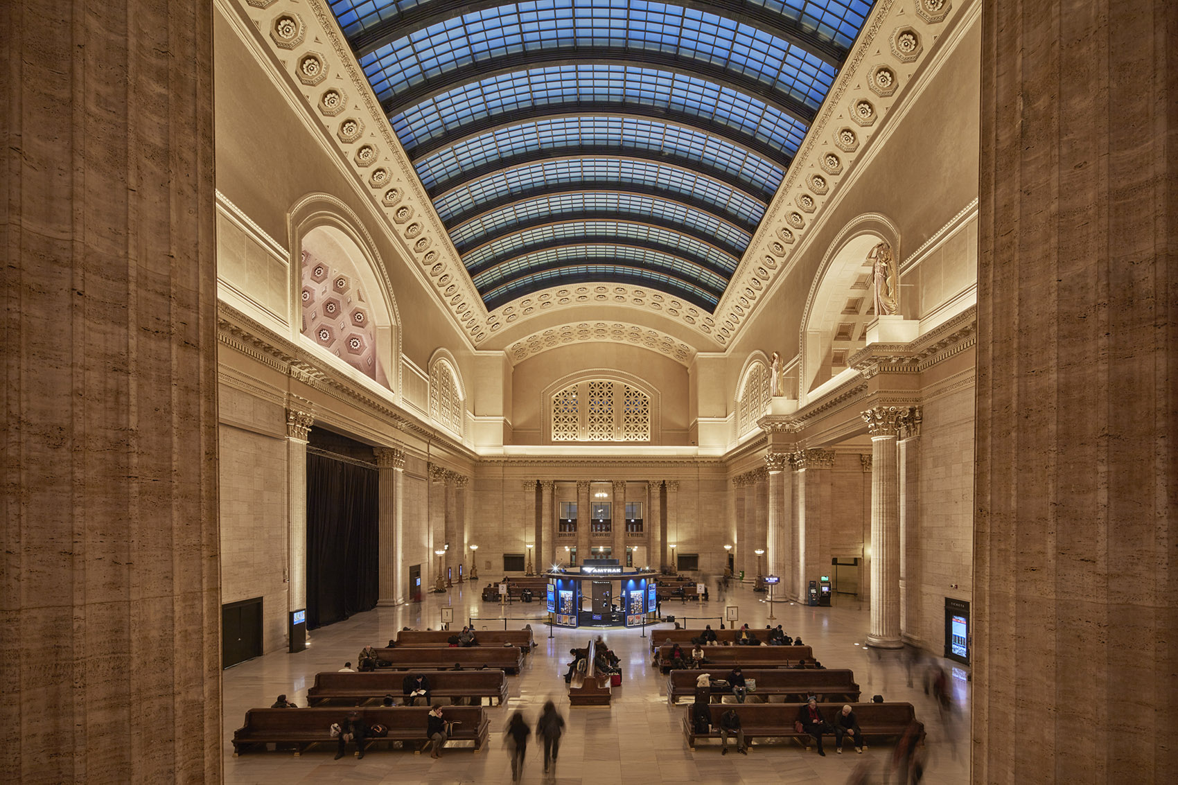 Restoration Of Chicago’s Historic Union Station Great Hall by Goettsch ...