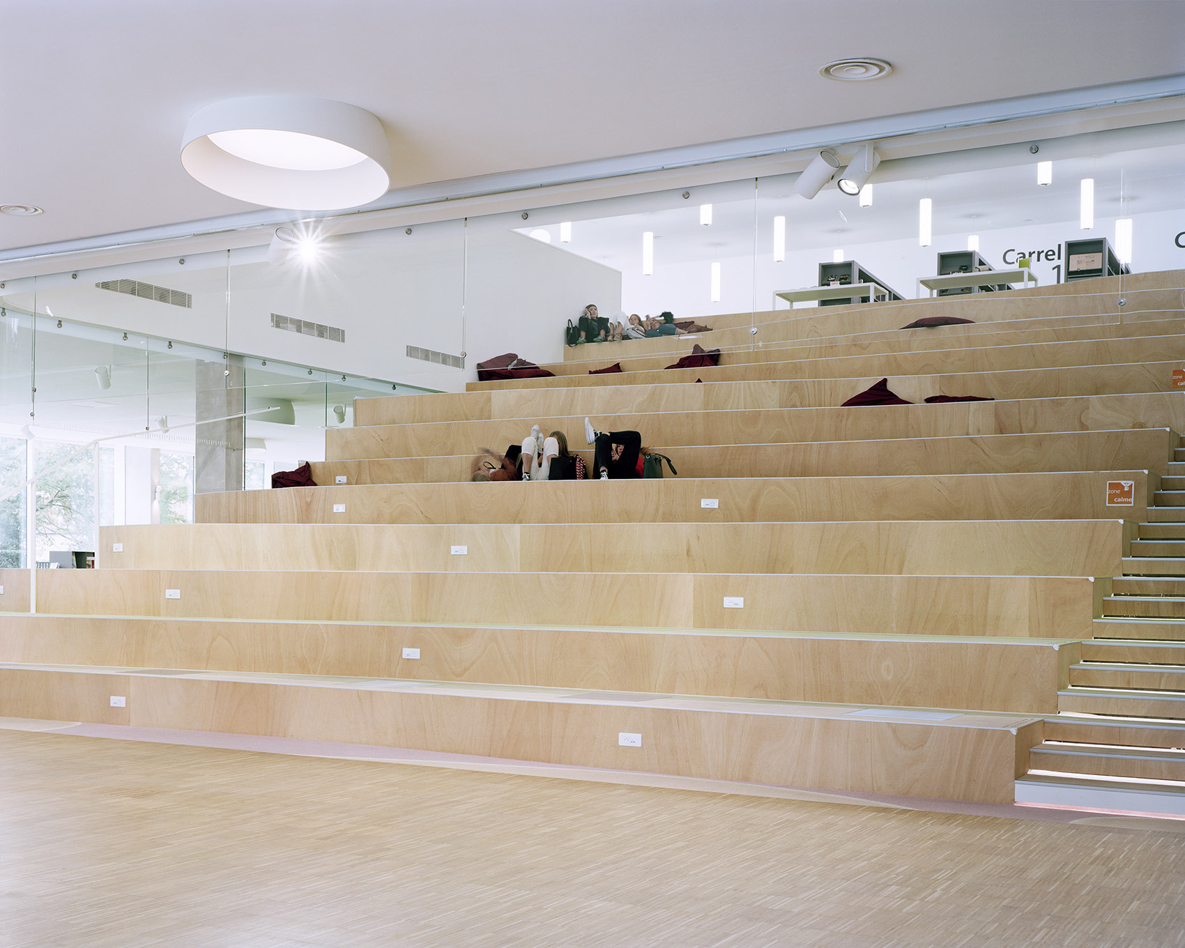Transformation of the Museum of Fine Arts of Dunkirk into a library by ...