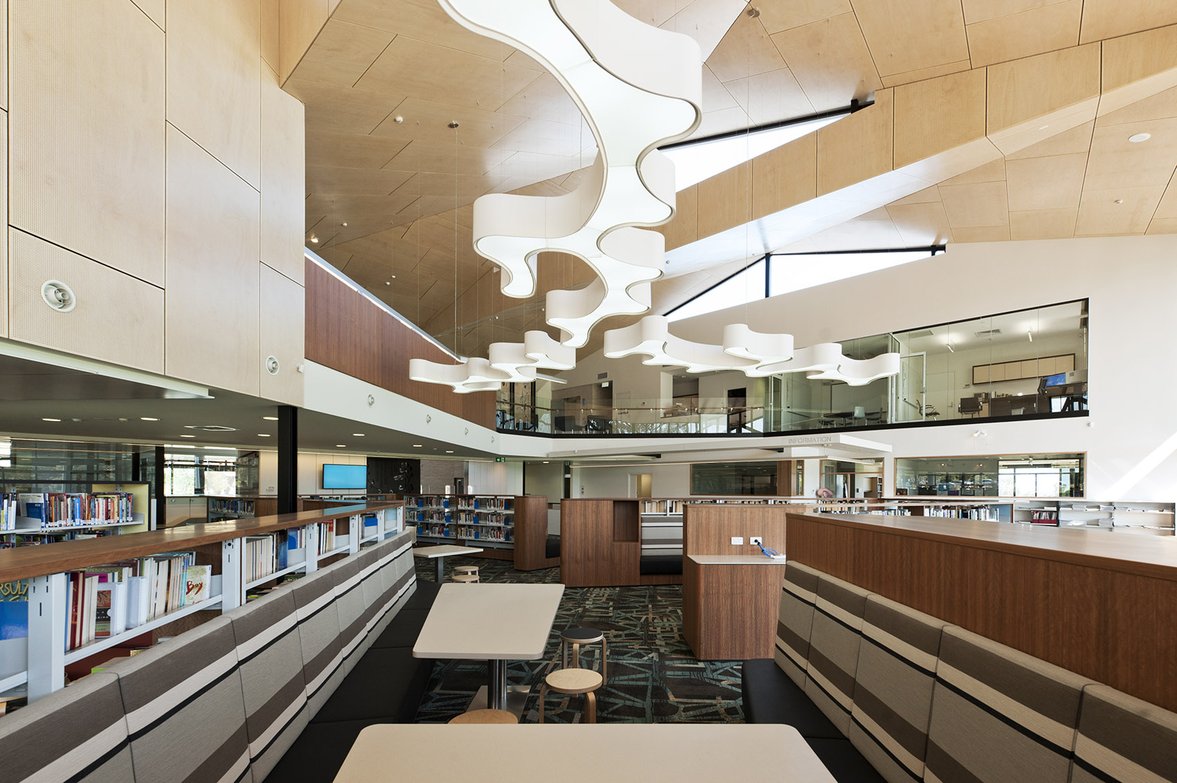 PLC Learning Resource Centre by Cox Architecture - 谷德设计网