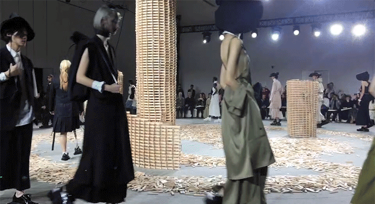 The man in a shell, China by ARCHIEE - 谷德设计网