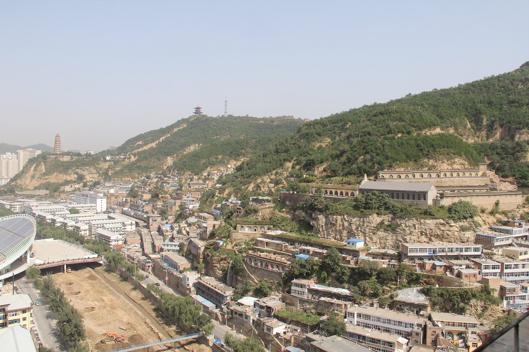 Yan’an Baota Mountain Tourist Centre, China by Architectural Design ...