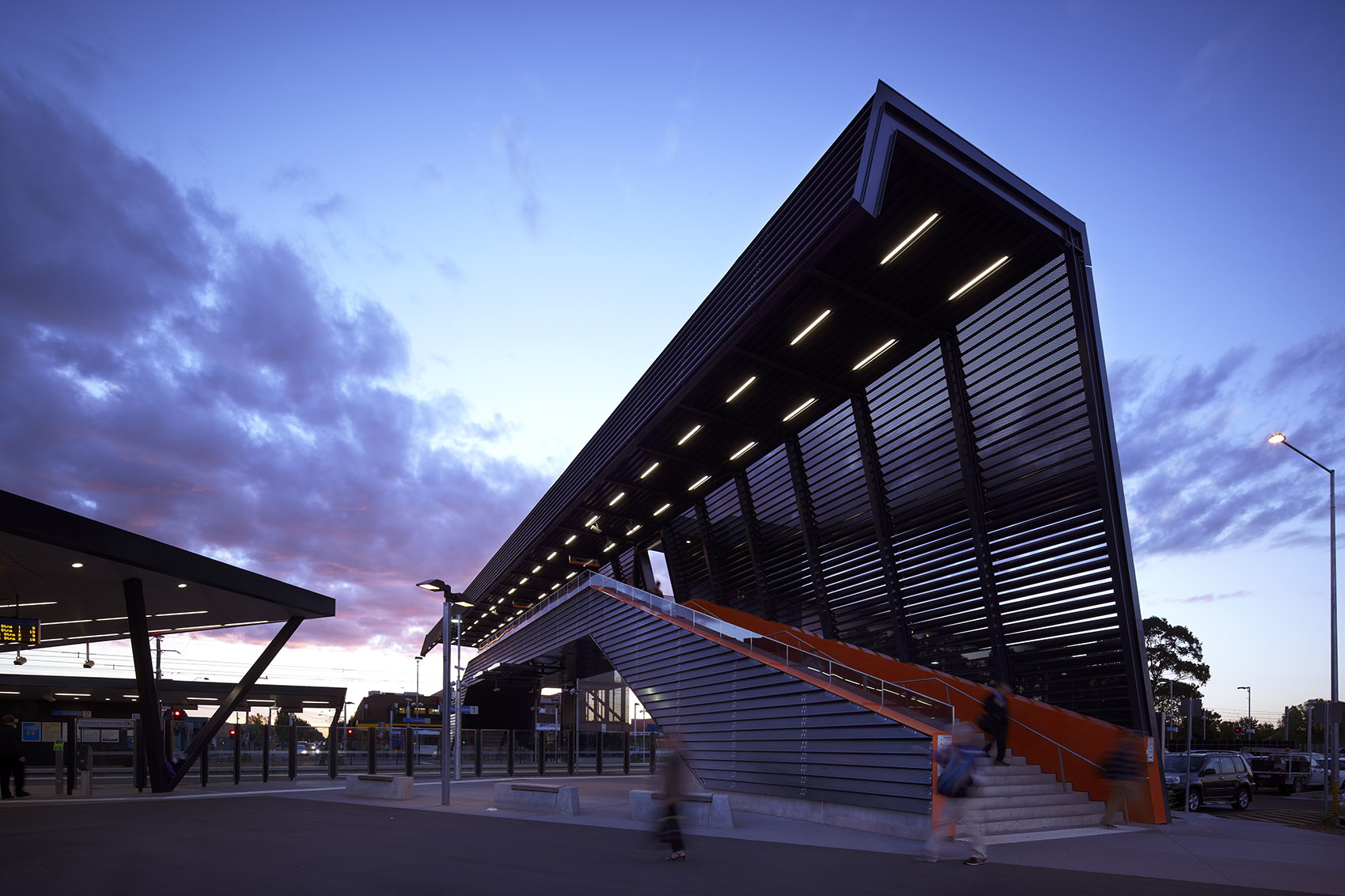 South Morang Rail Extension by Cox Architecture - 谷德设计网